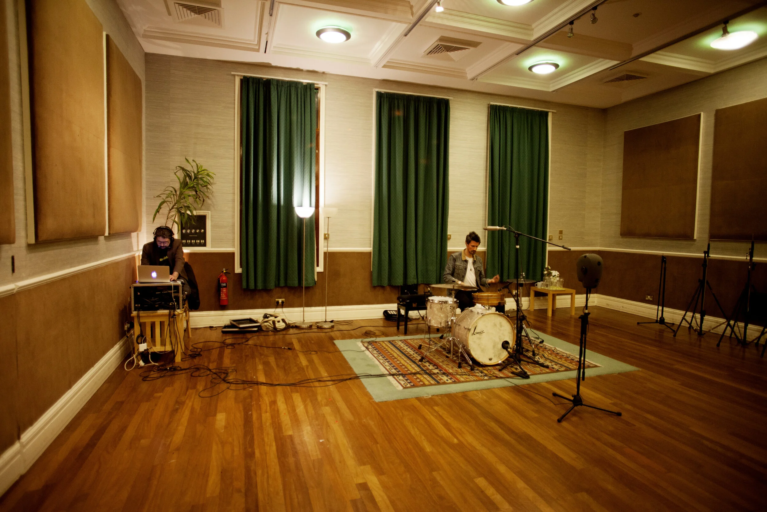 Alex Reeves Drums and Percussion