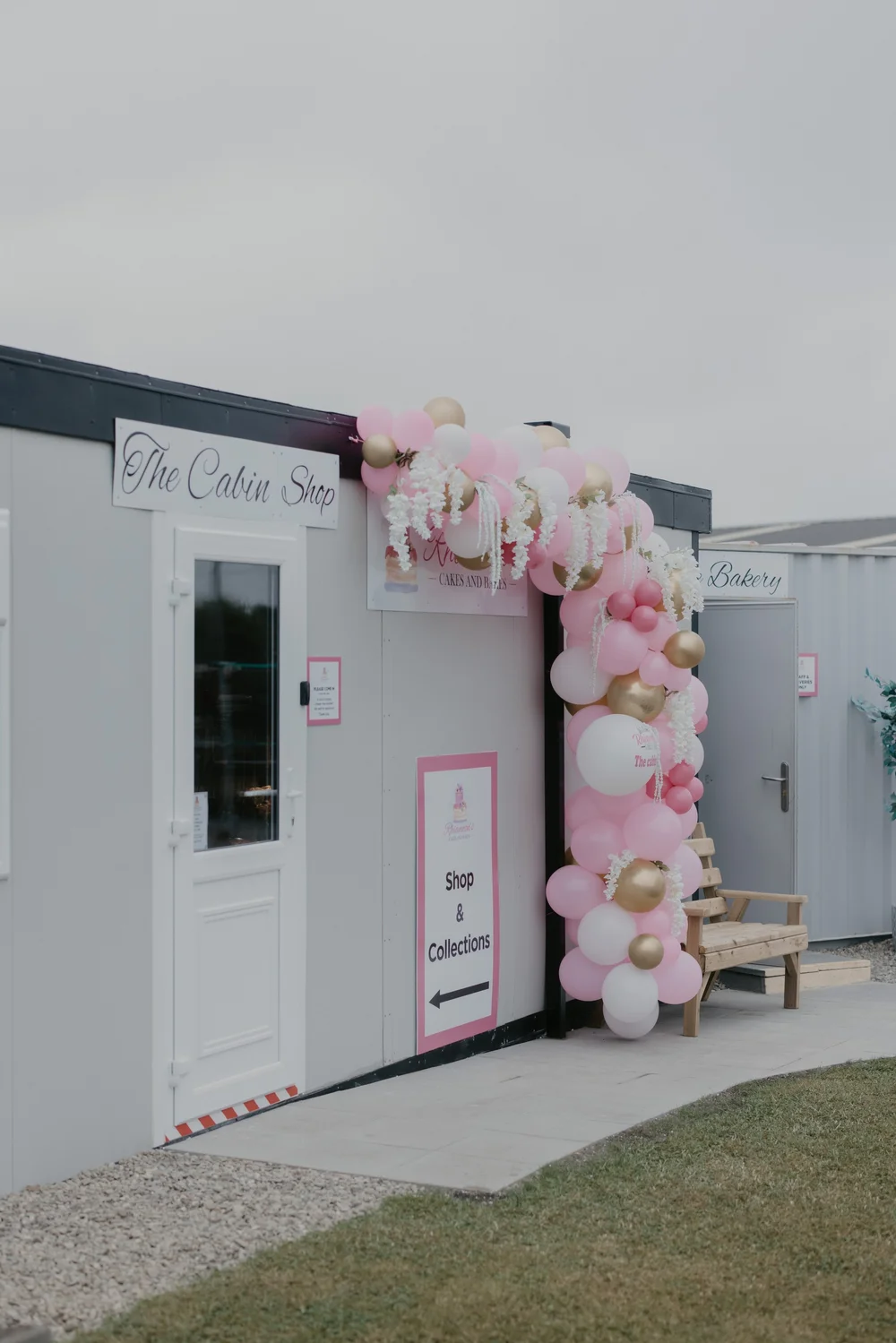 Our Story — Rhiannon's Cakes and Bakes