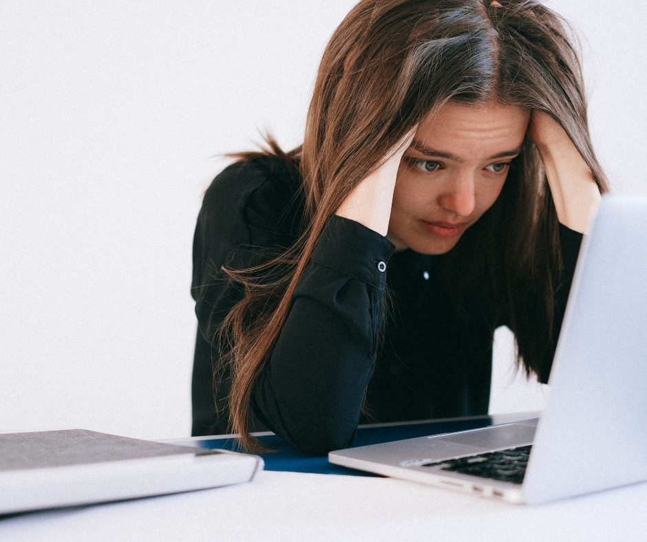 A guide to help you define your customer's pain points! — RAVEN + CO.