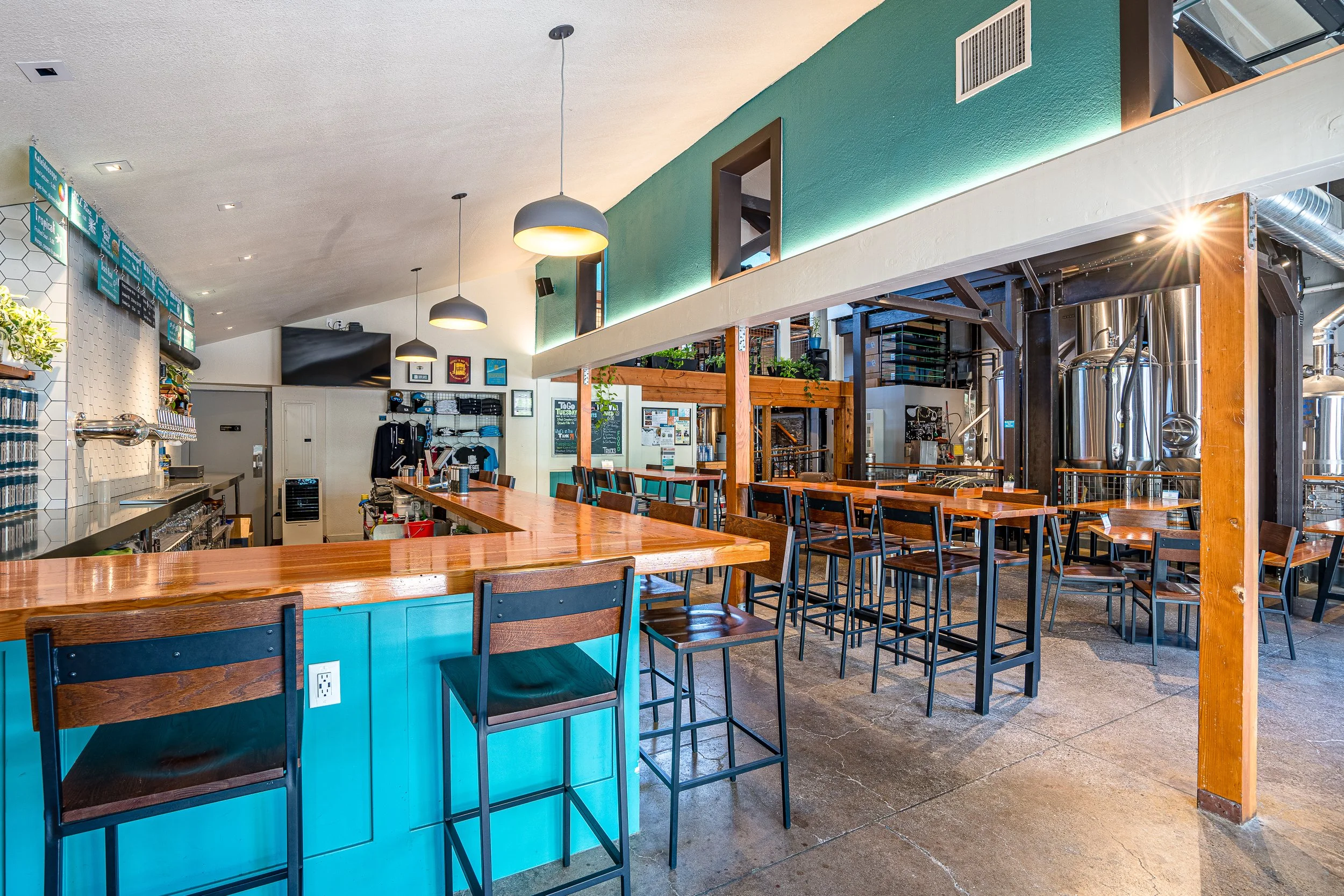 Home — Side Gate Brewery & Beer Garden