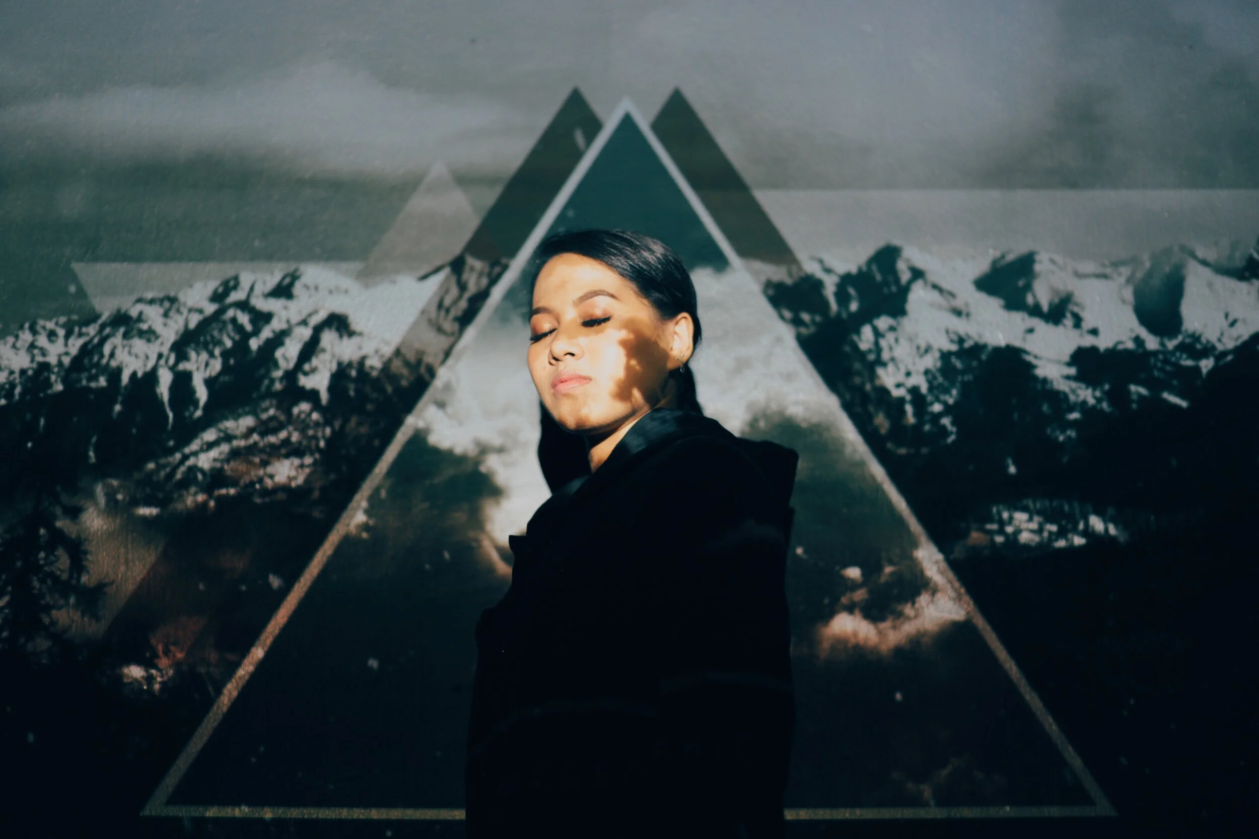 How to Practice Tibetan Dream Yoga — Evolve + Ascend