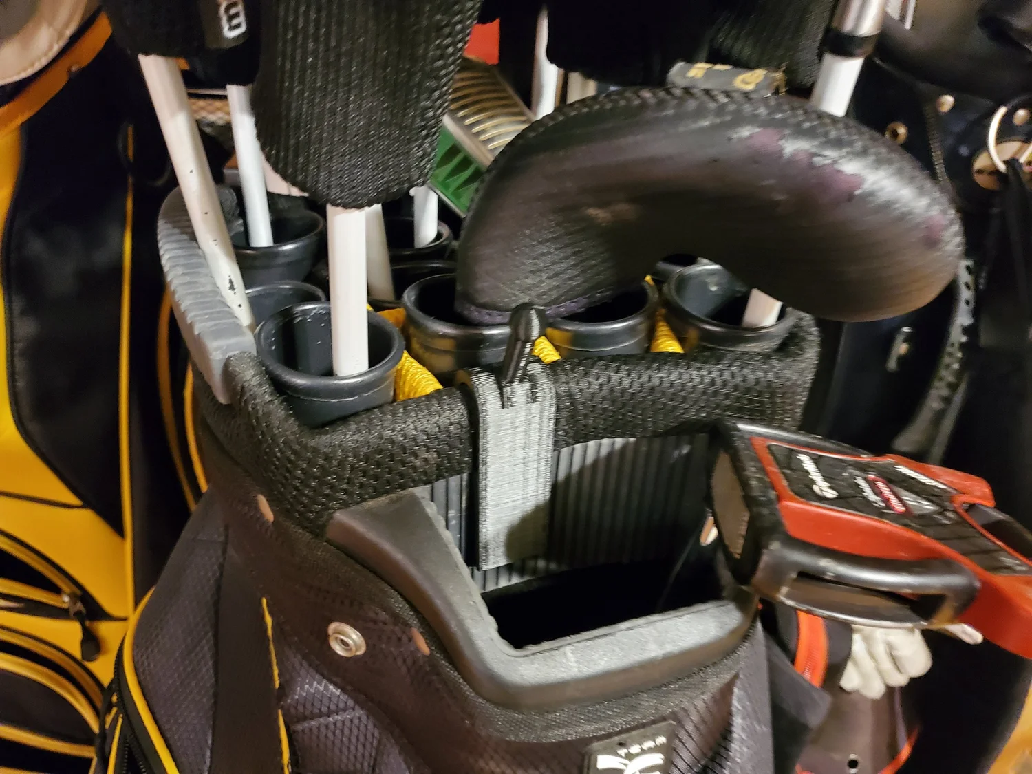 Store 1 — Club Caddy Clip