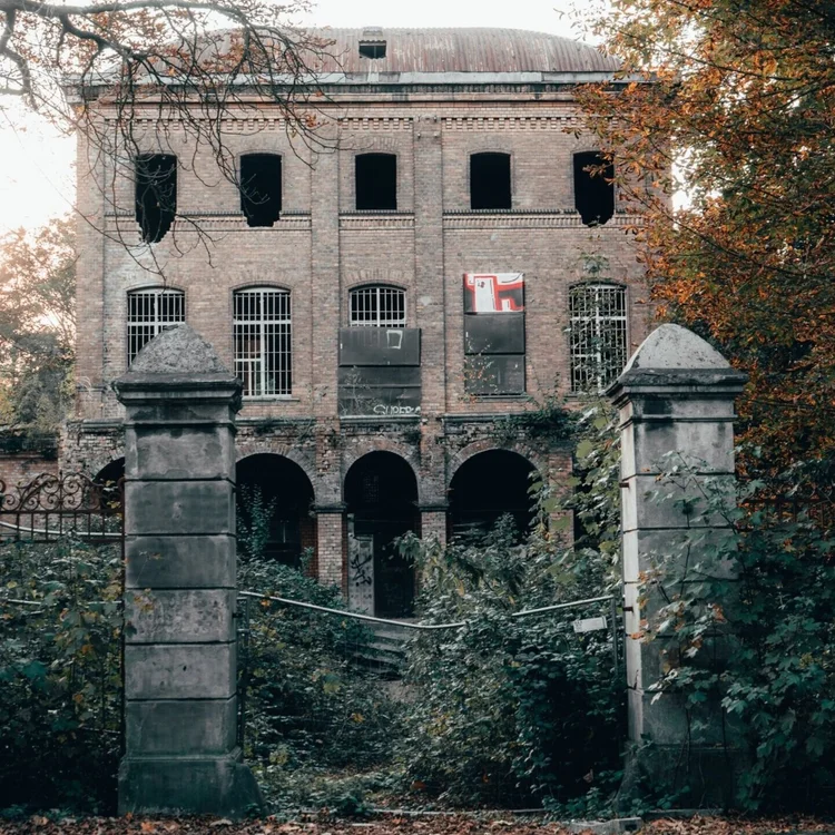 Getting started in paranormal investigations. — Ghosts & Getaways