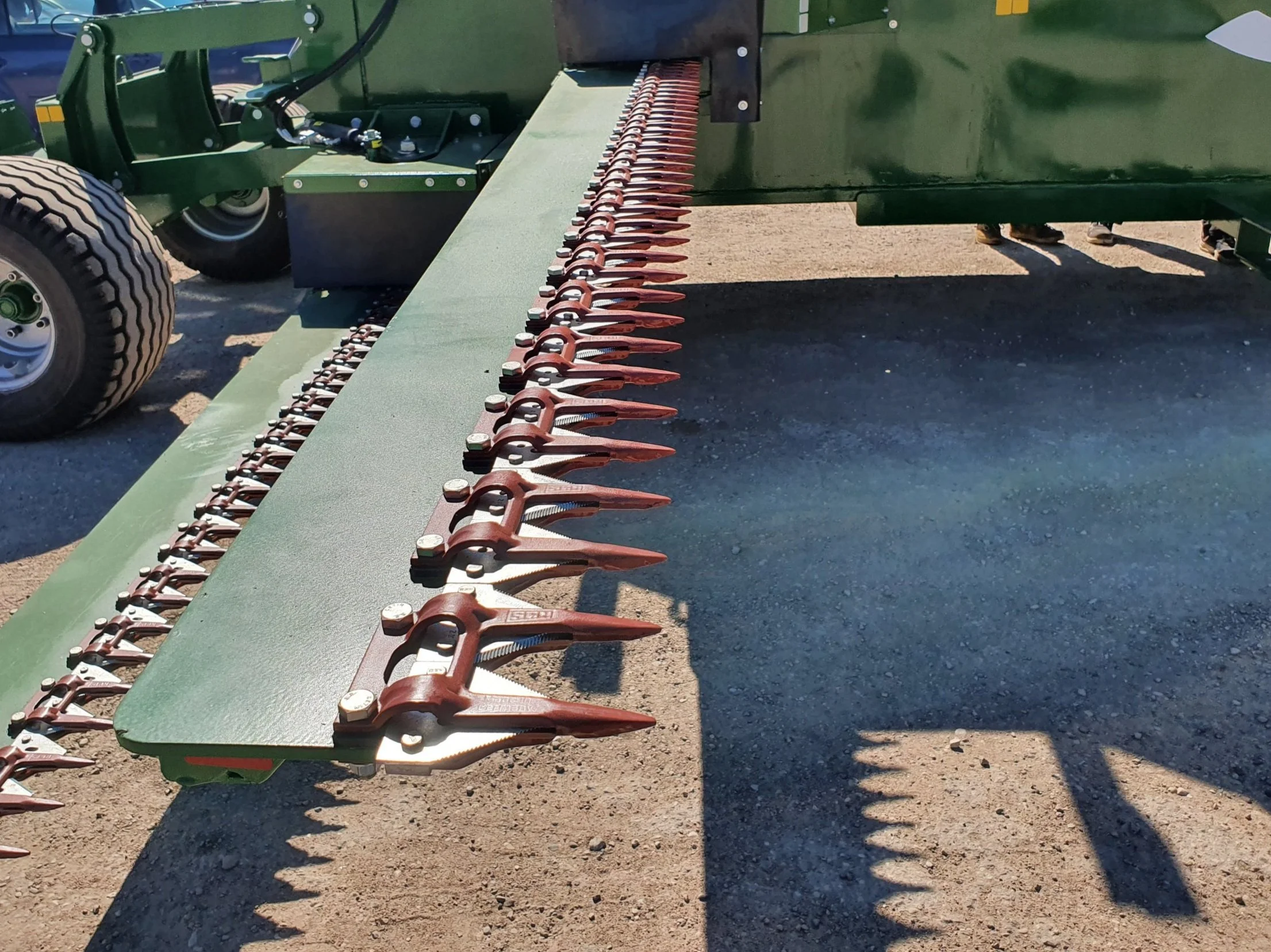 Industrial hemp cutter