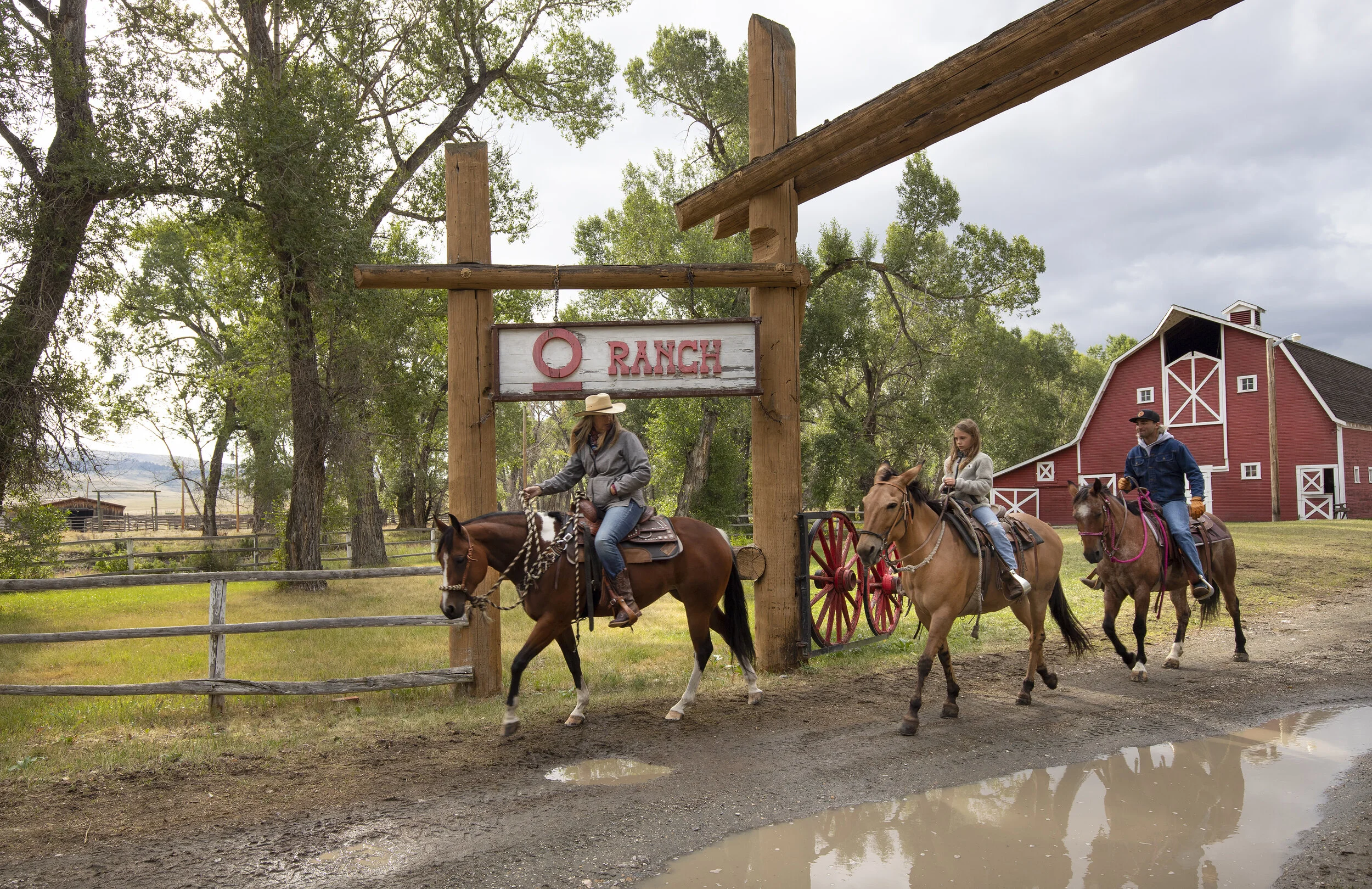 Horseback Riding — Circle Bar Ranch — Montana Dude Ranch