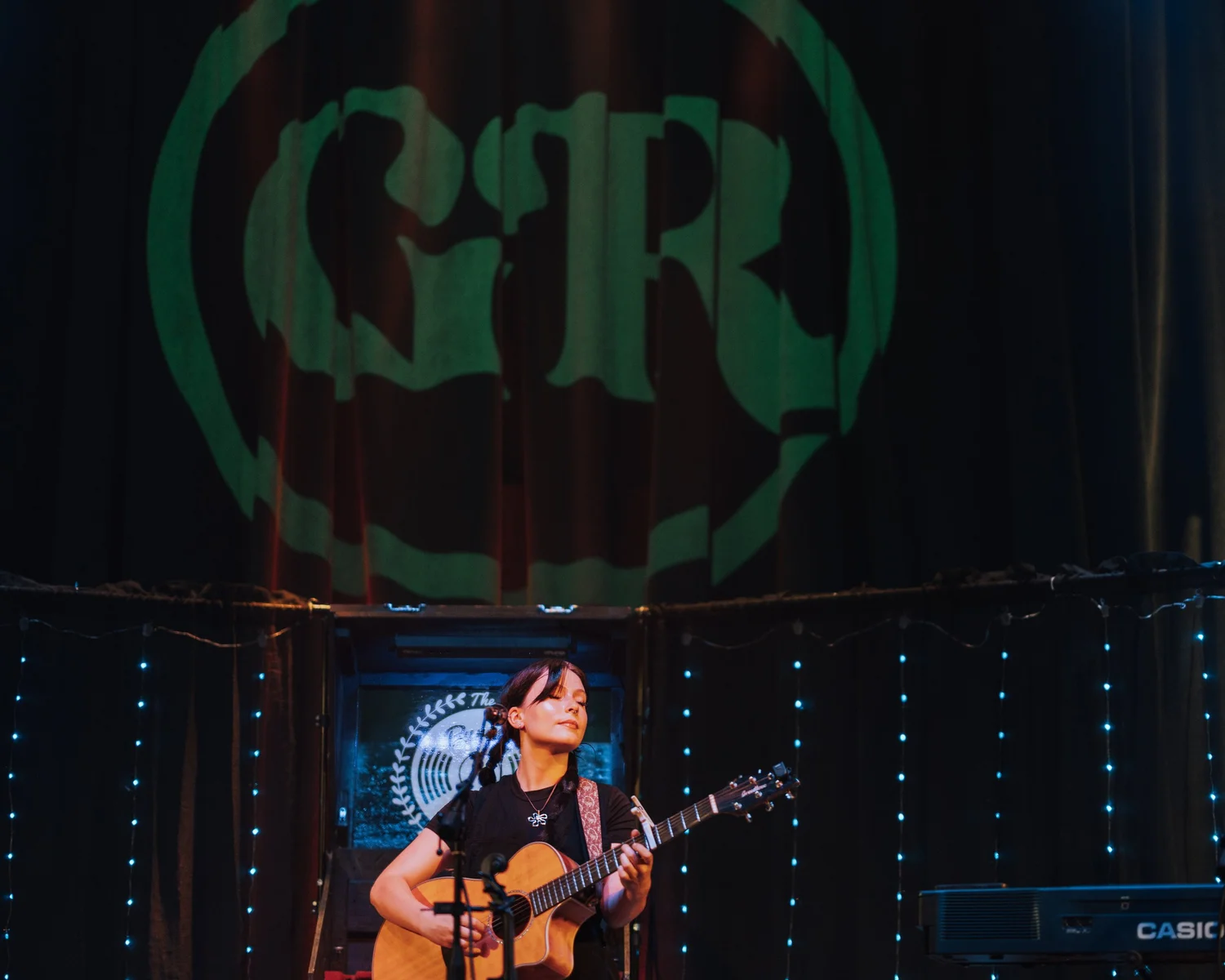 Show Review & Photo Gallery: The Burney Sisters, Faith Boblett & Kelley ...