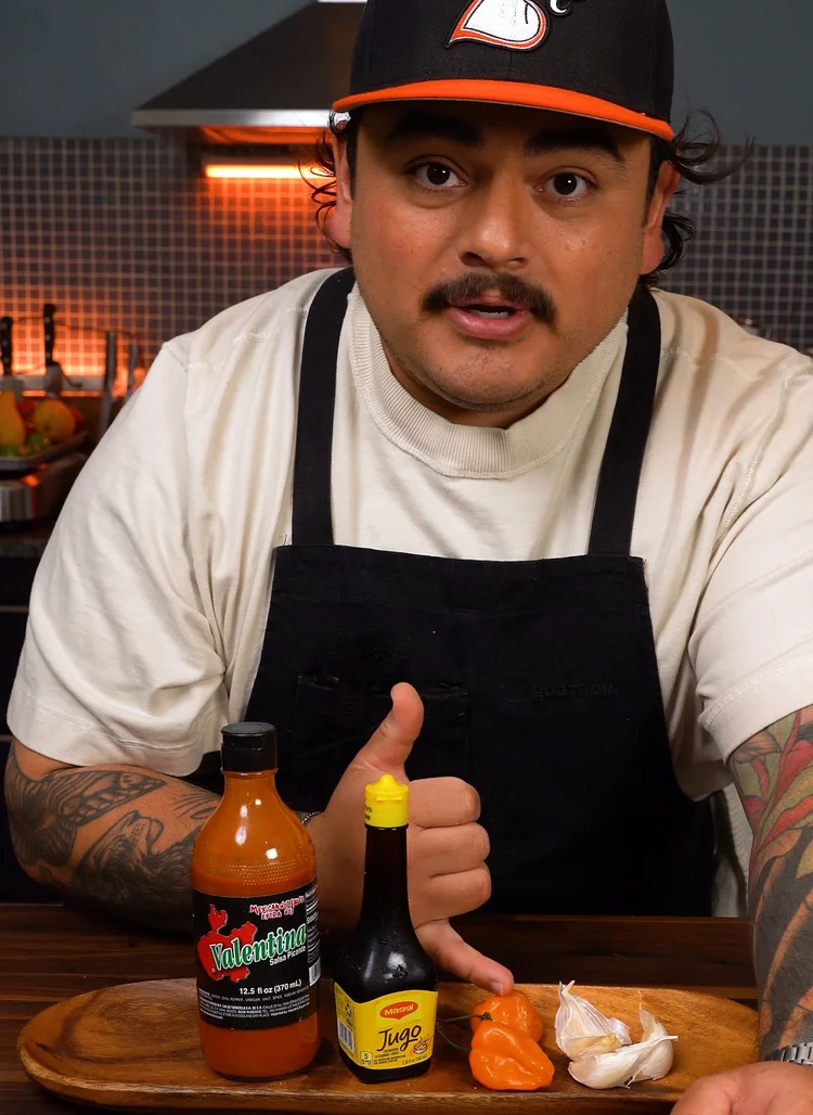 Salsa Broncona – Spicy Valentina Habanero Salsa — JONATHAN ZARAGOZA