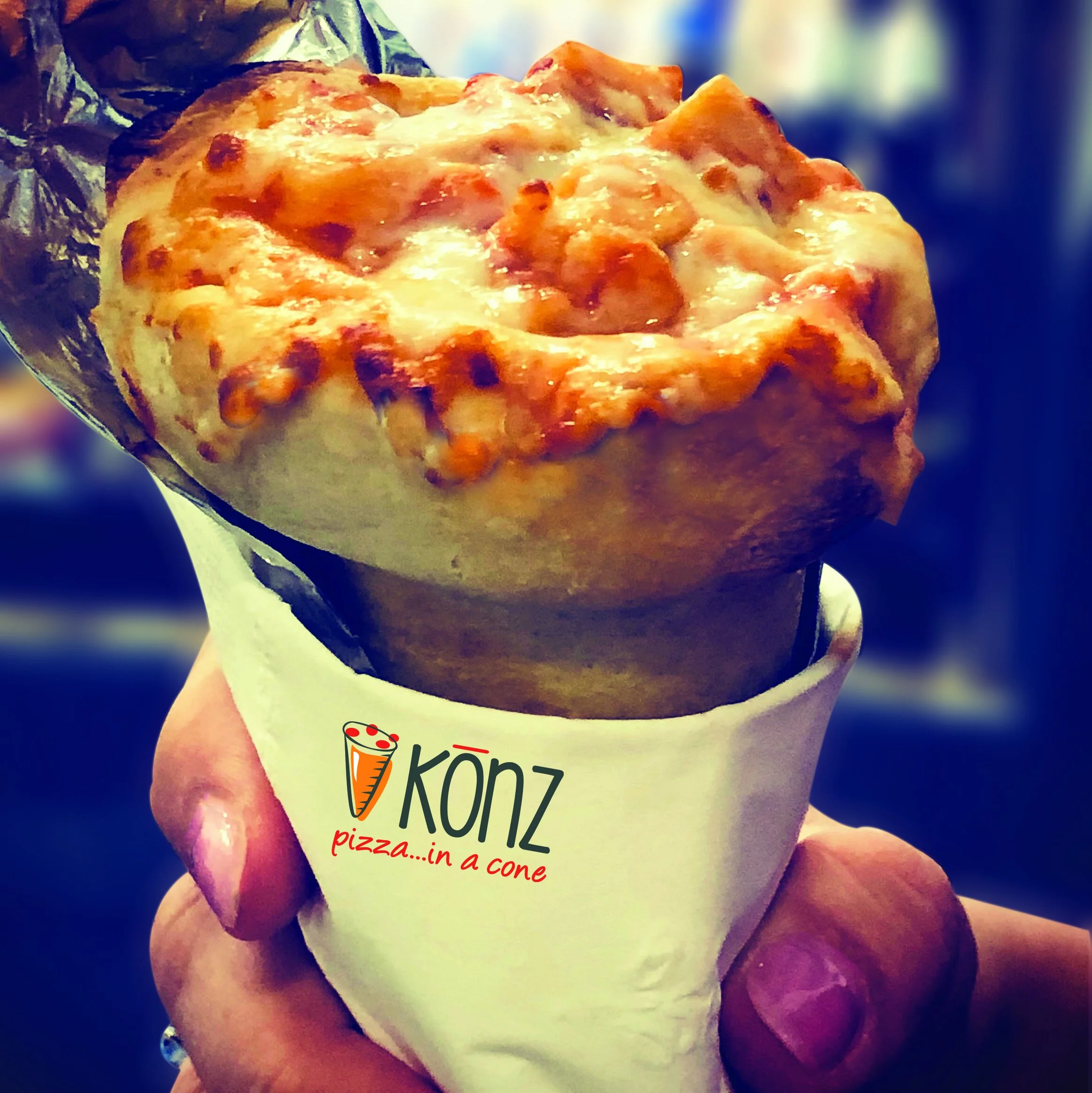 Contact 1 — Konz - Pizza in a cone
