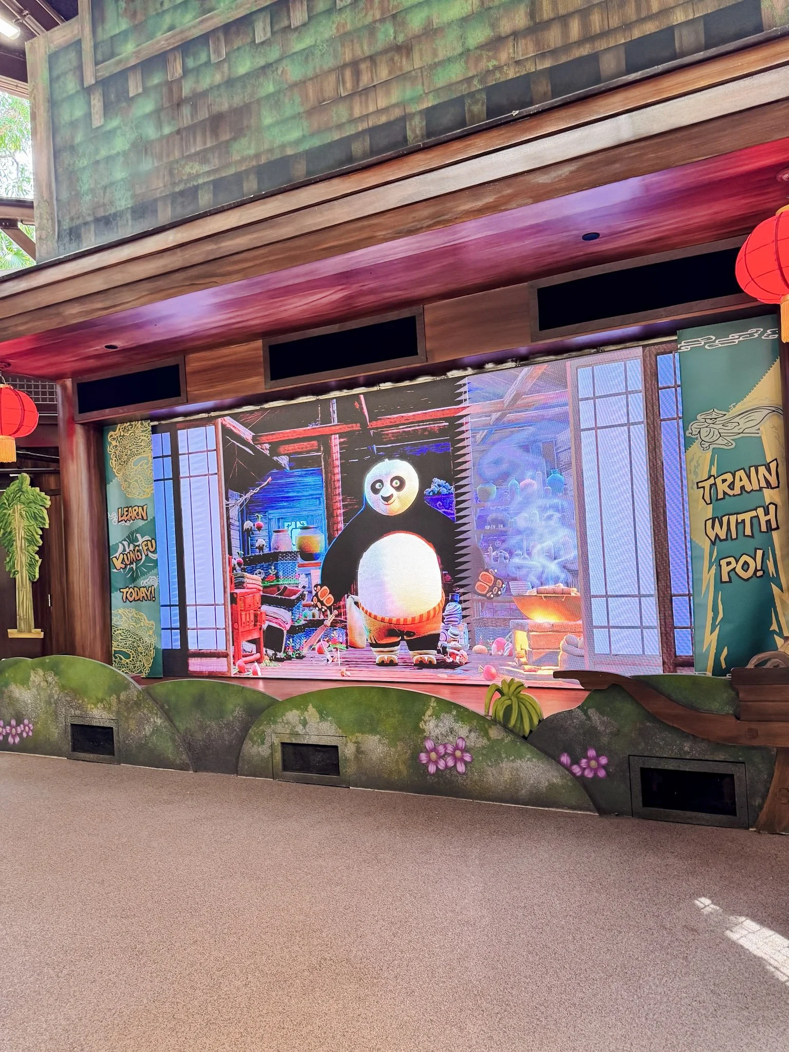 DreamWorks Land in Universal Studios Orlando — Hemphilly Ever After