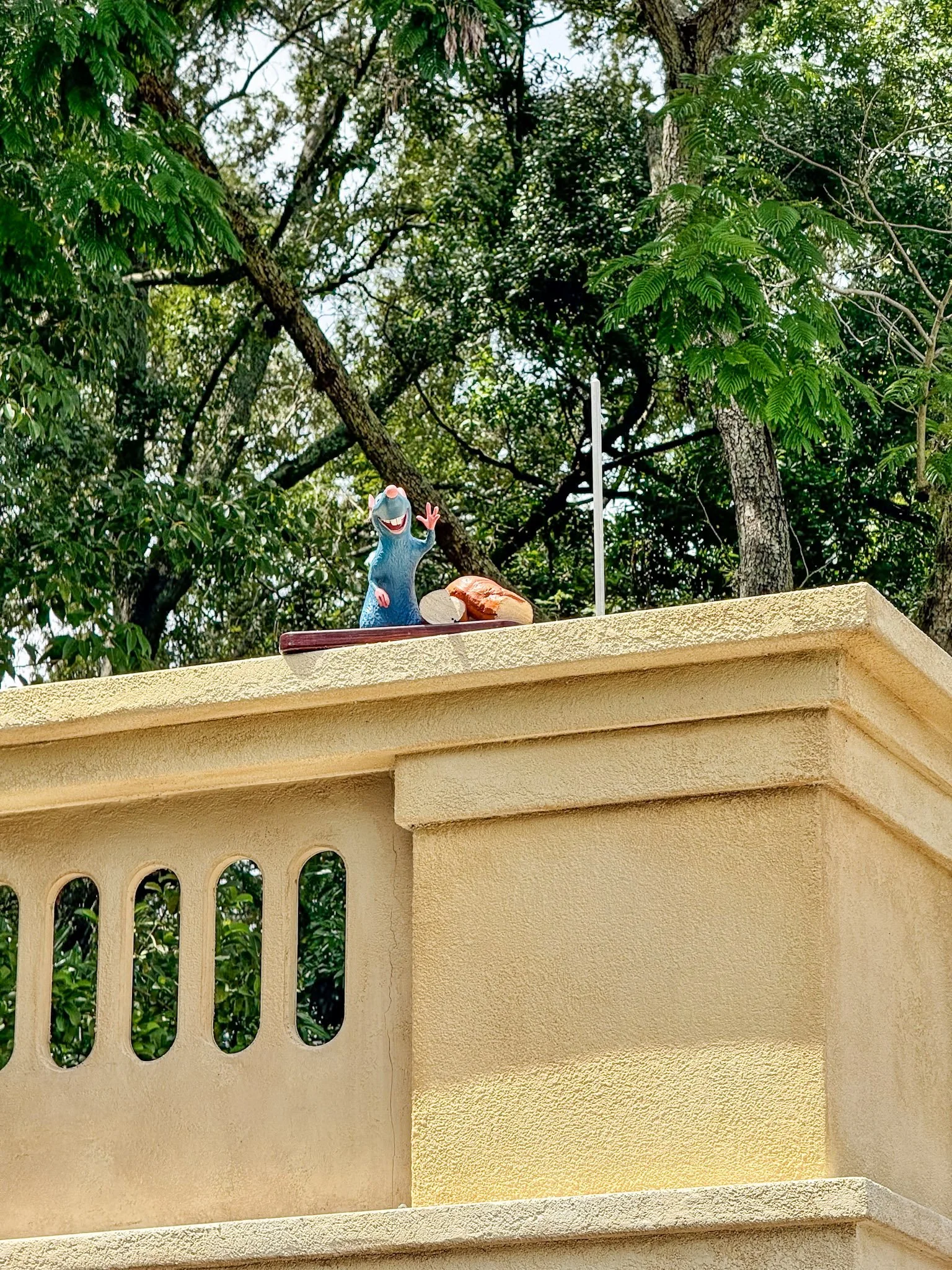 Remy's Hide & Squeak Scavenger Hunt 2024 — Hemphilly Ever After