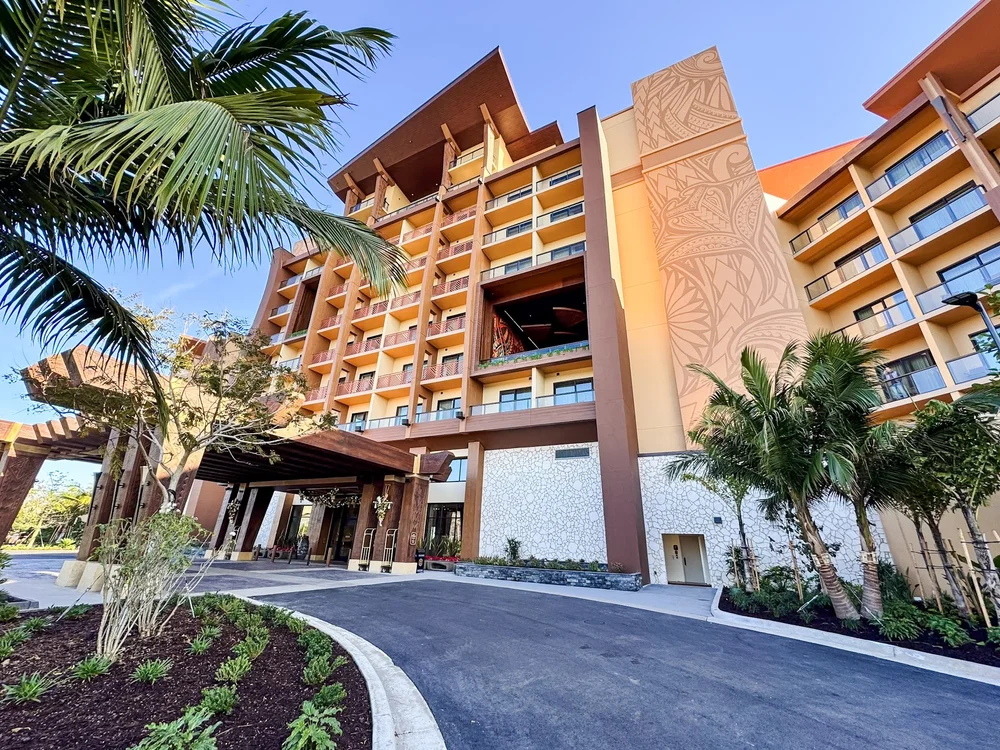 Disney’s NEWEST Resort - Island Tower at Disney’s Polynesian Resort ...