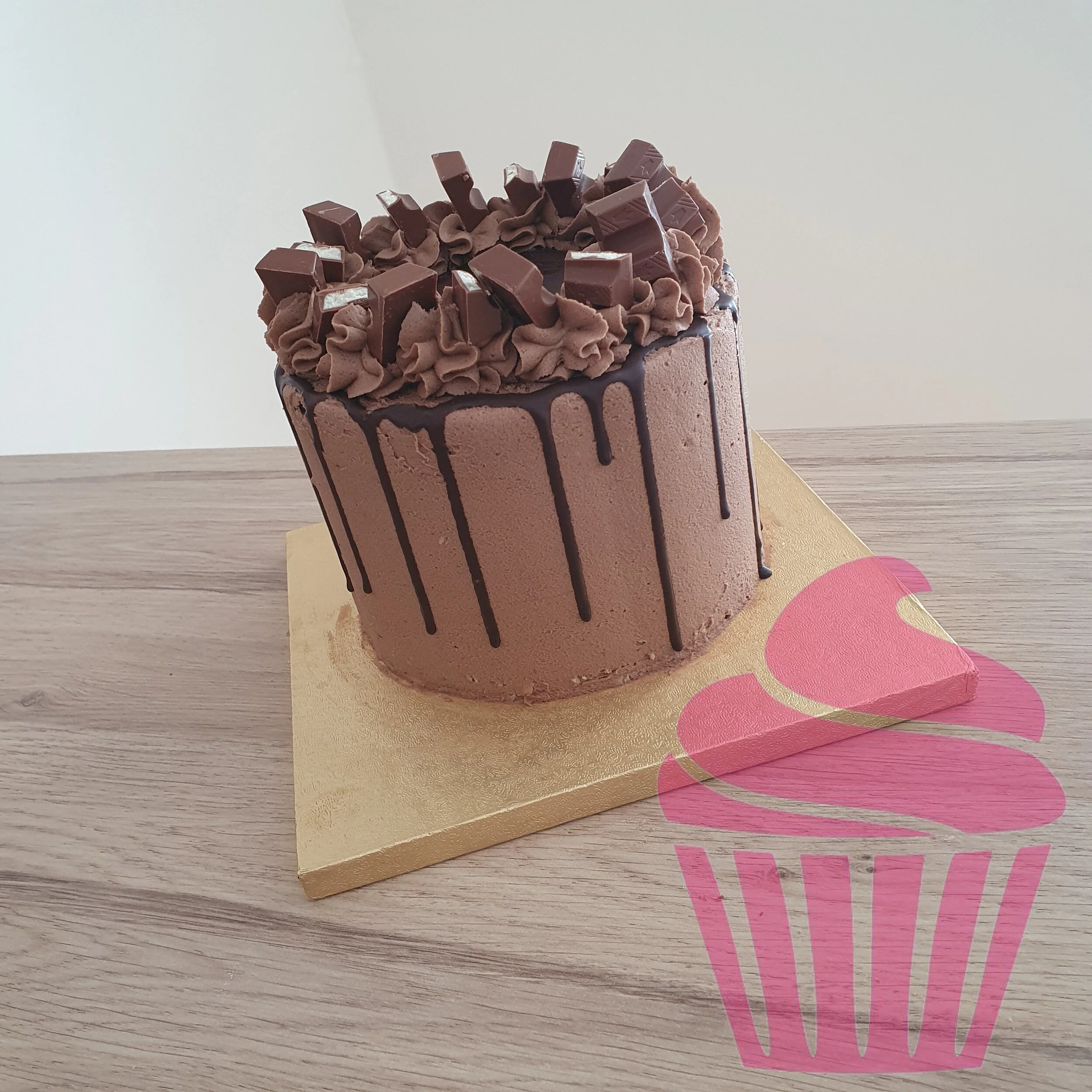 Kinder Drip cake — The Creative Cupcake Store