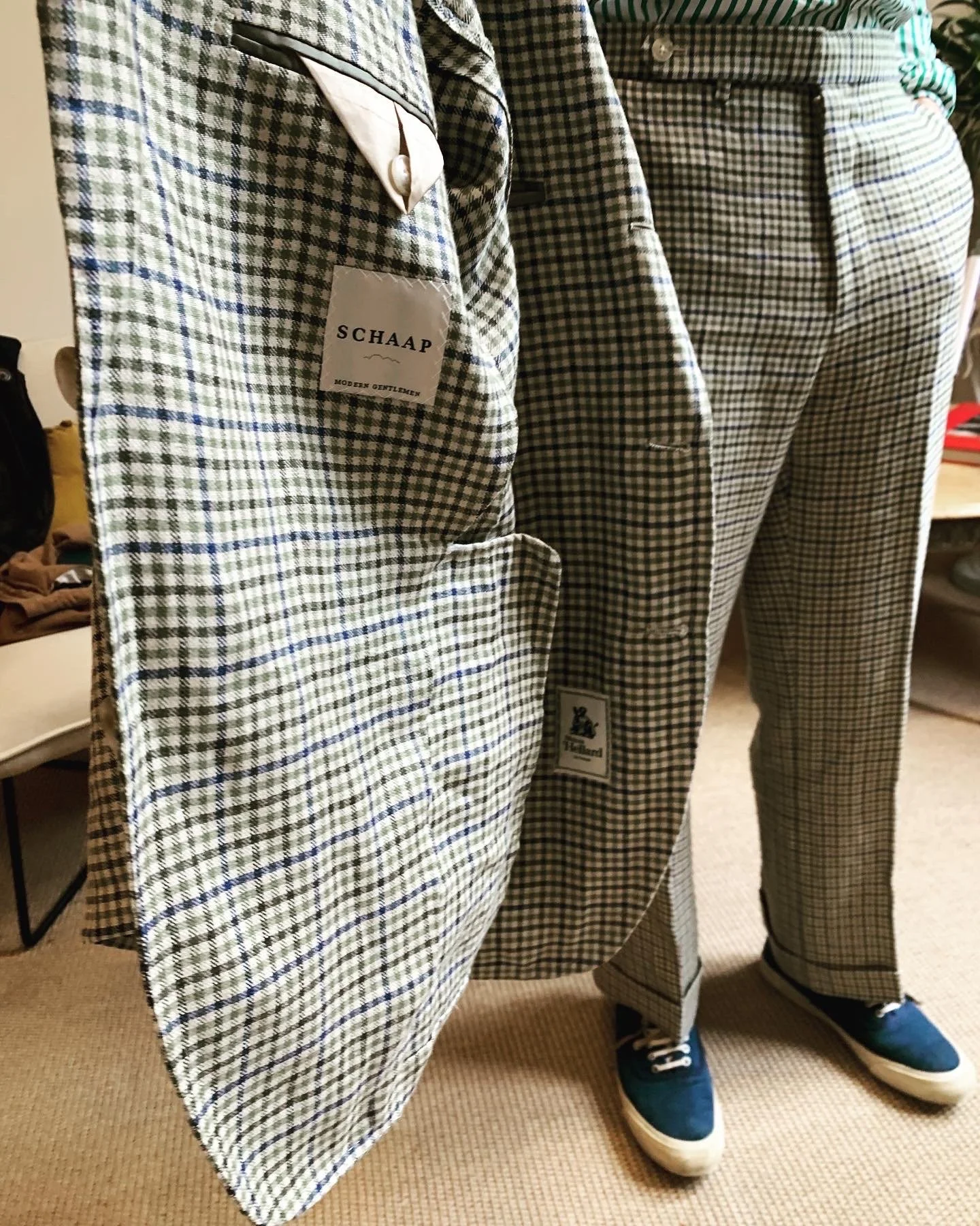 N° 70 - Modern Iconics : Maison Hellard - French Linen — SCHAAP