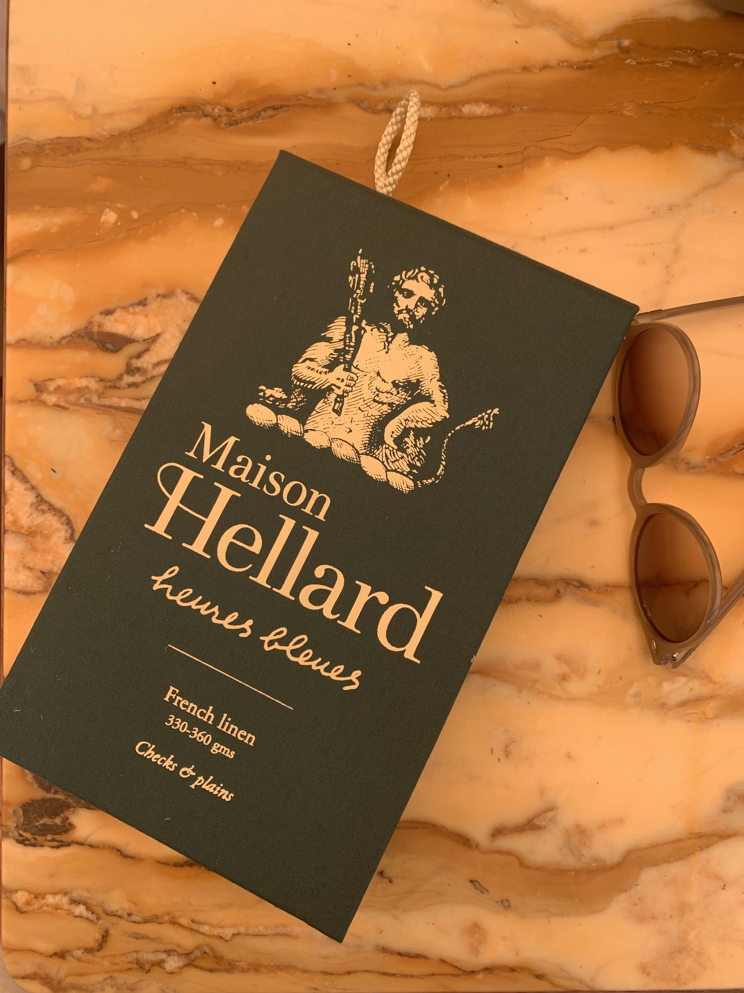 N° 70 - Modern Iconics : Maison Hellard - French Linen — SCHAAP