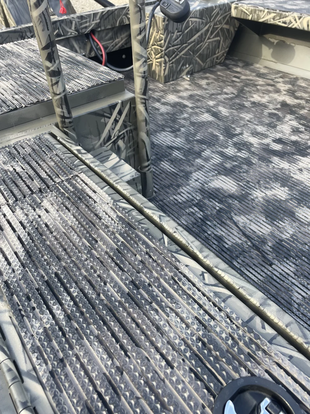 Gator Trax Guide Edition 1754 with HDR5000 - $34,900 — Orange Beach Skiffs