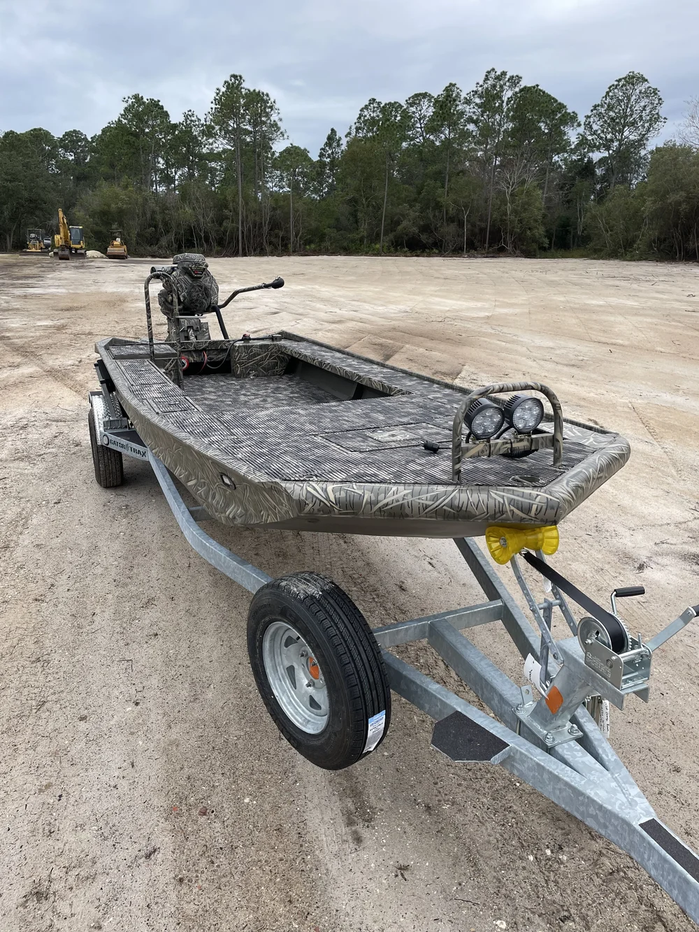 Gator Trax Guide Edition 1754 with HDR5000 - $34,900 — Orange Beach Skiffs