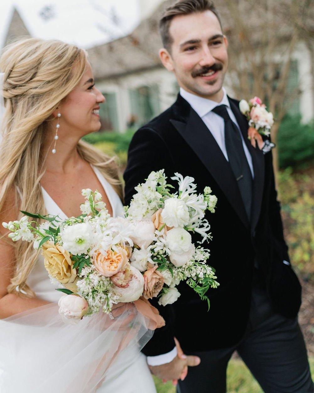 A Southern Country Club Wedding with Abundant Flowers — Wither and ...