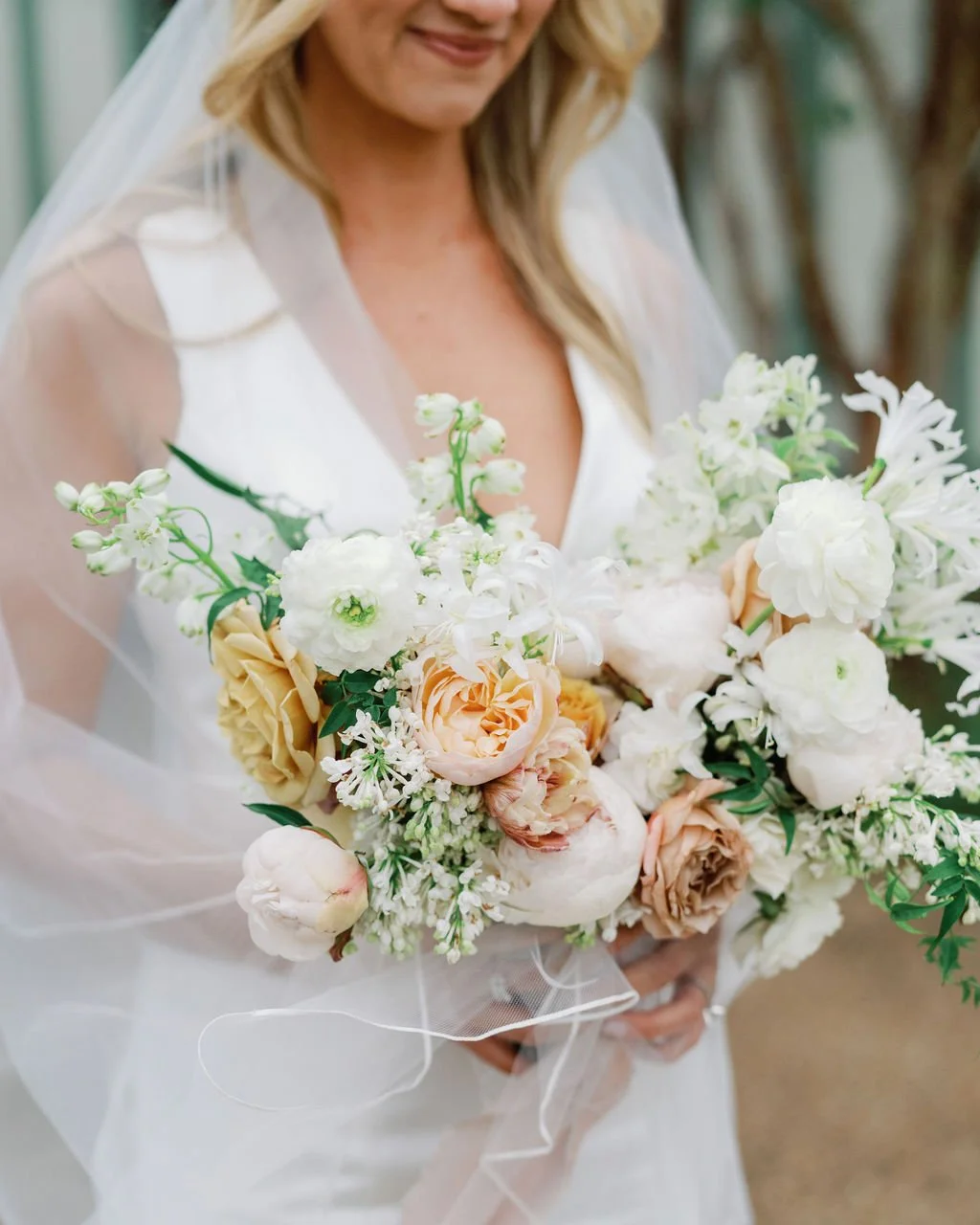 A Southern Country Club Wedding with Abundant Flowers — Wither and ...