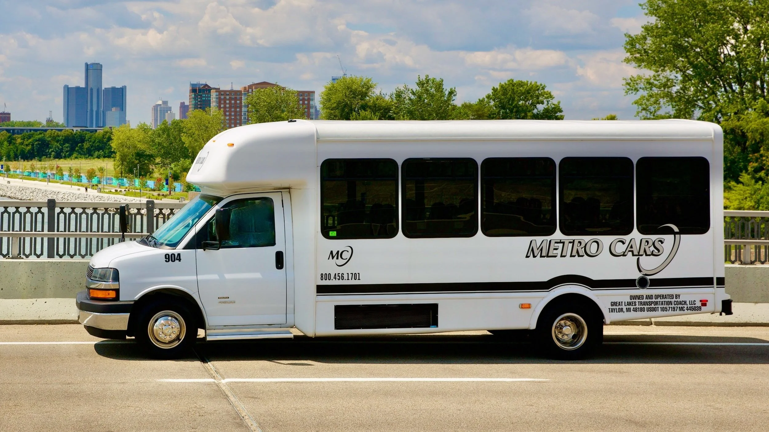 Metro Cars I Professional Safe Reliable