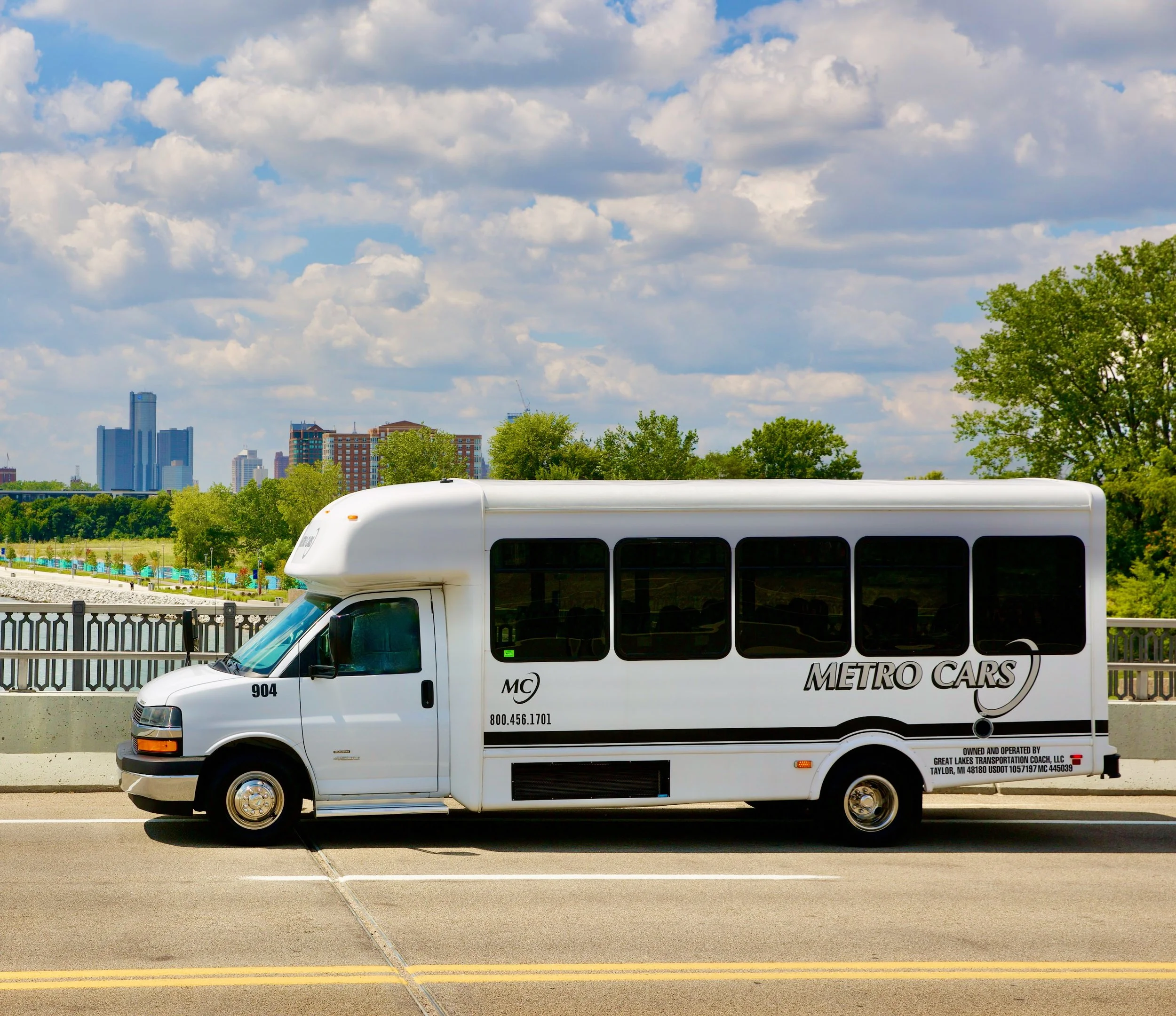 Metro Cars I Professional Safe Reliable