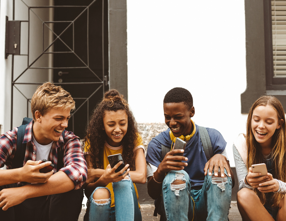 How Teenagers Can Build Healthy Online Communities — My Good Brain