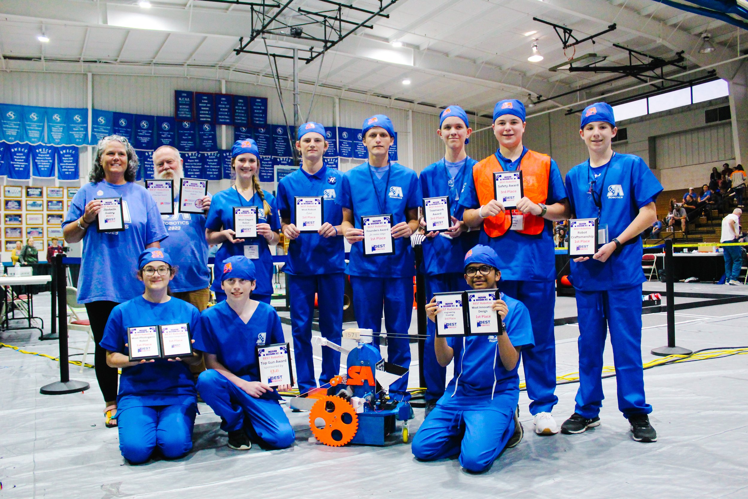 Clubs — STARKVILLE ACADEMY