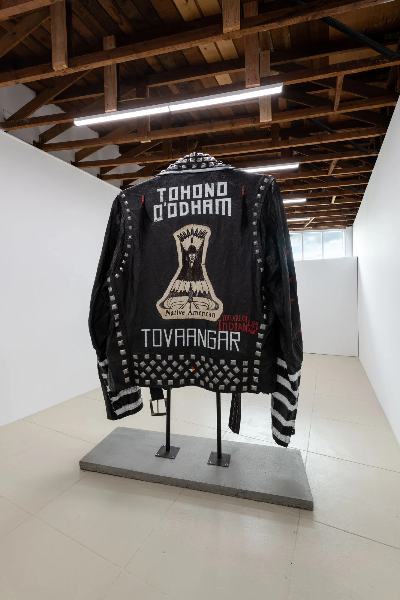 Ishi Glinsky, Monuments to Survival | XIBT Contemporary Art Magazine
