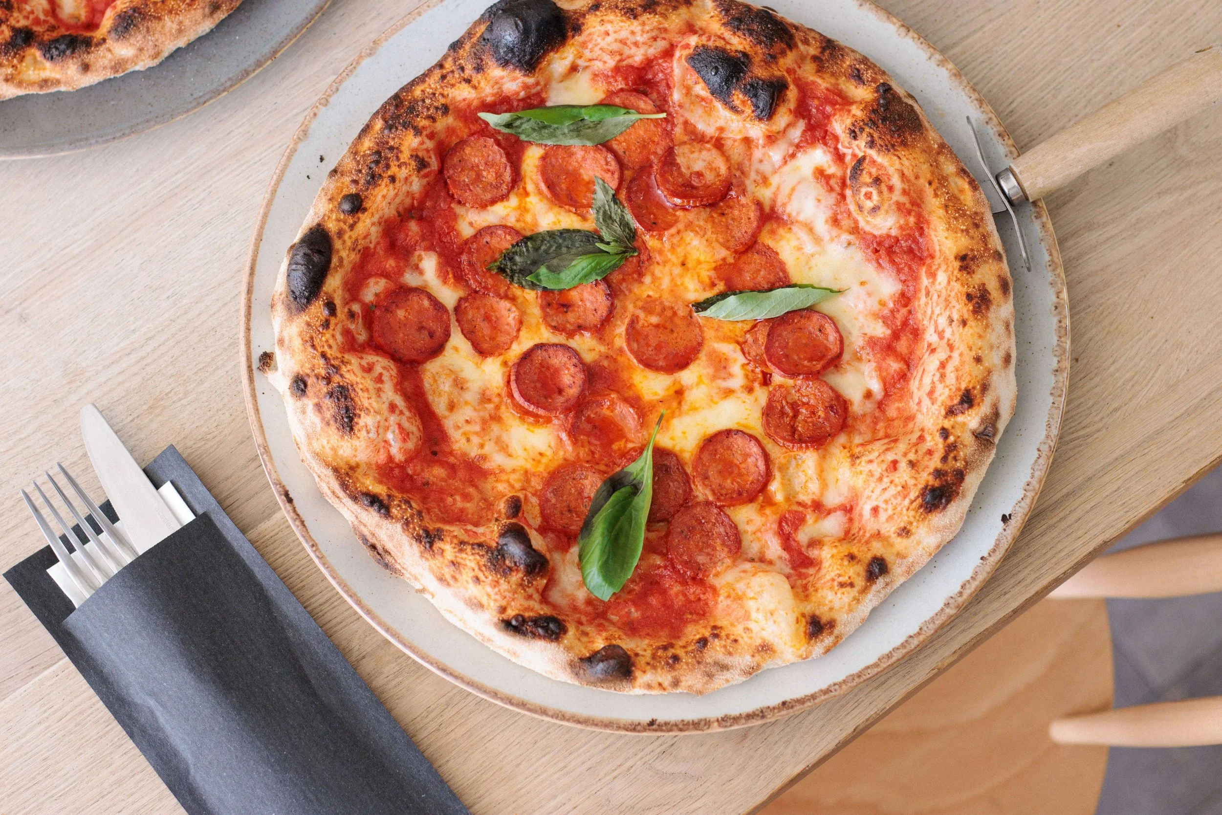 Lucy's Pizzeria