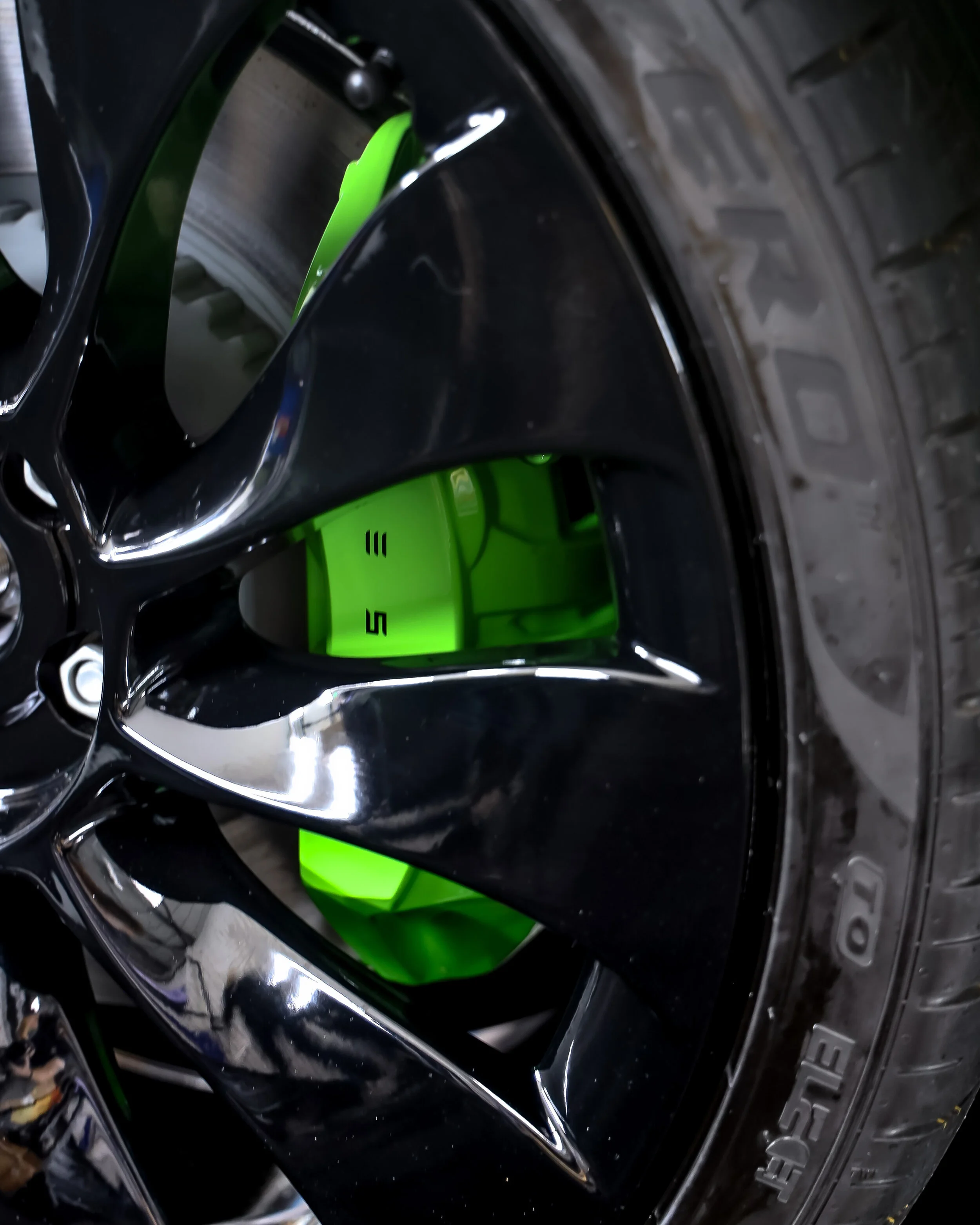 Professional brake caliper painting service Southampton Hampshire ...