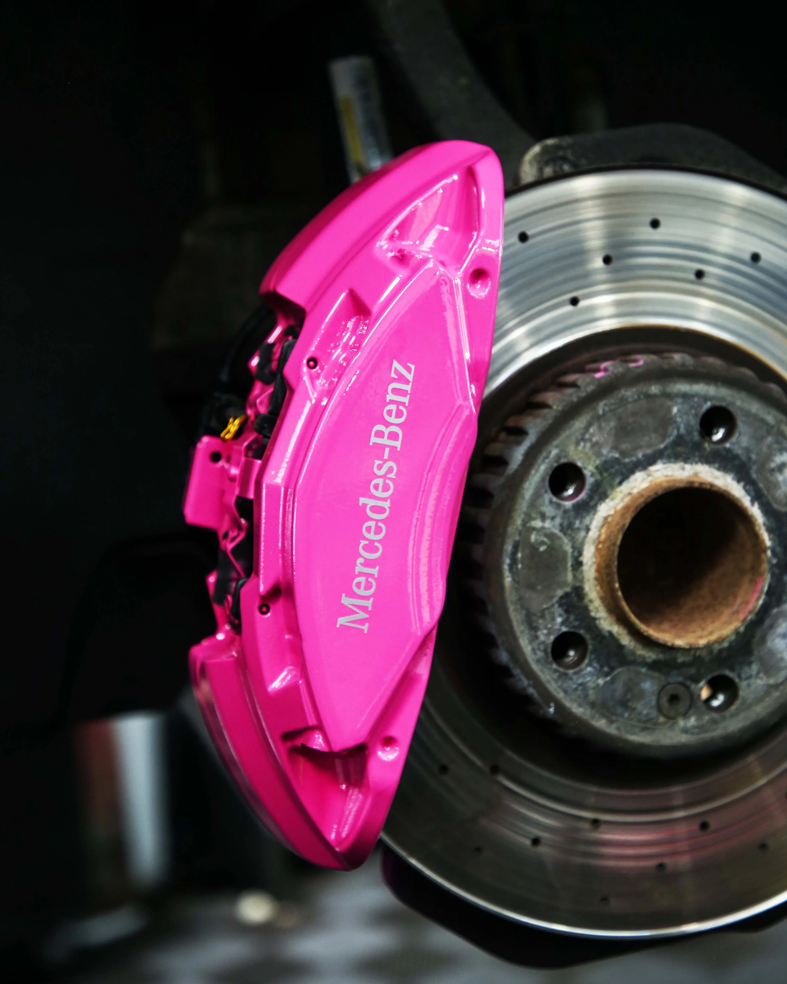 Professional brake caliper painting service Southampton Hampshire ...