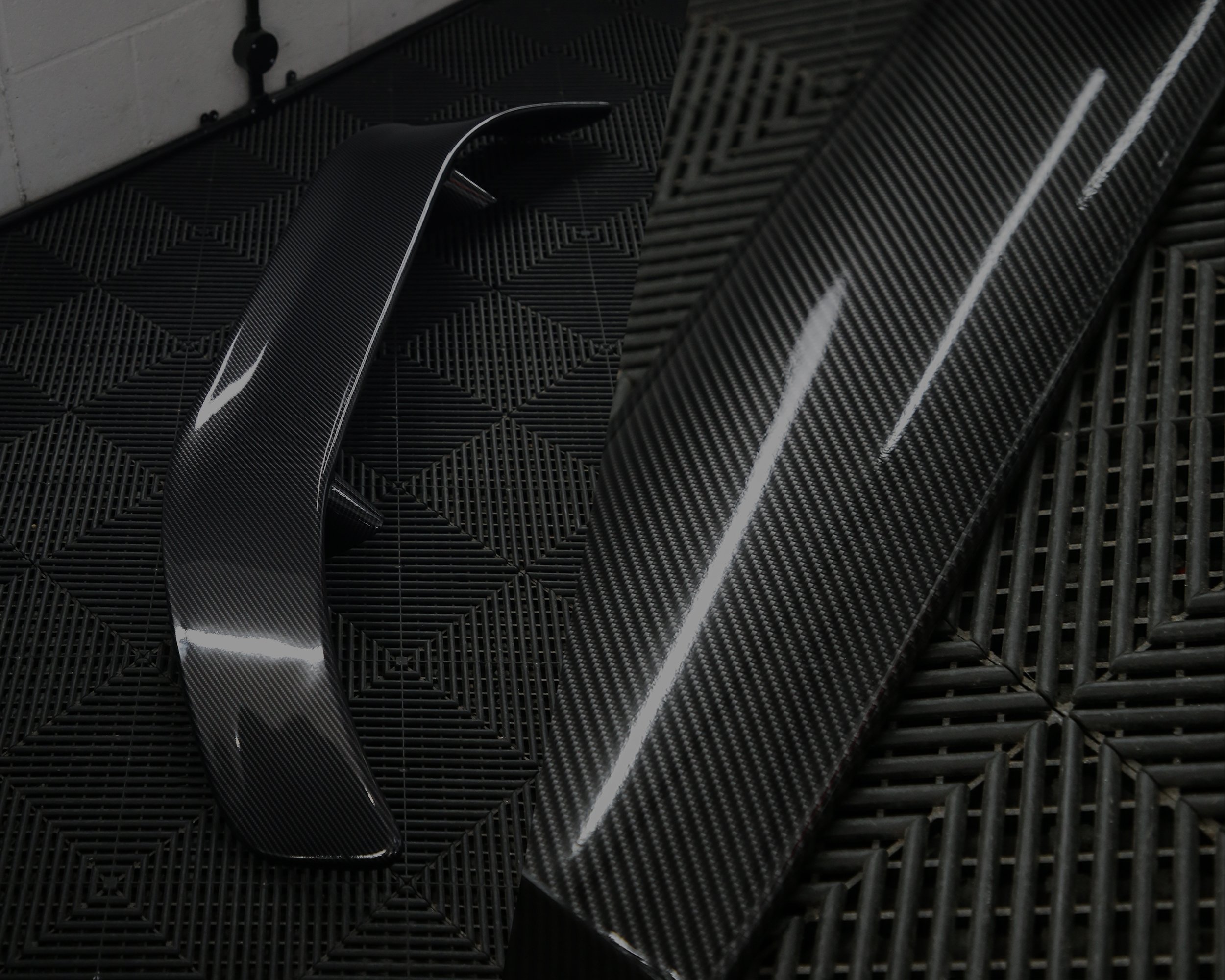 PREMIUM 3M Carbon Fibre Wrapping Vinyl in Hampshire — Monsterwraps
