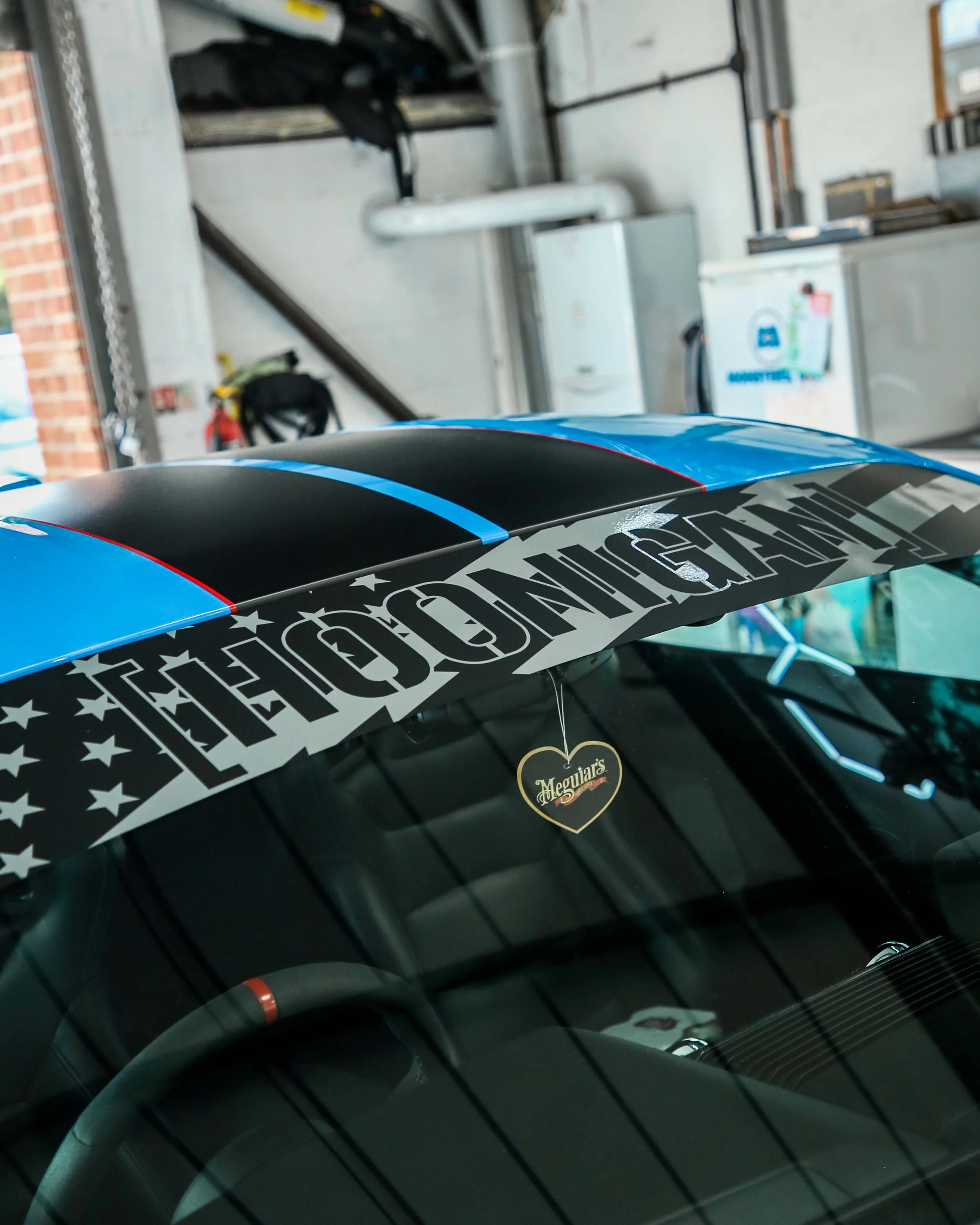 Company branding, sign writing, vehicle artwork, fleet wrapping and car ...