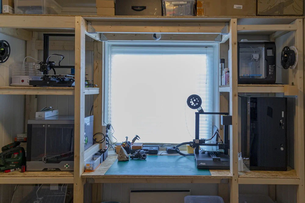 My guest room becomes a 3D Printing Workshop