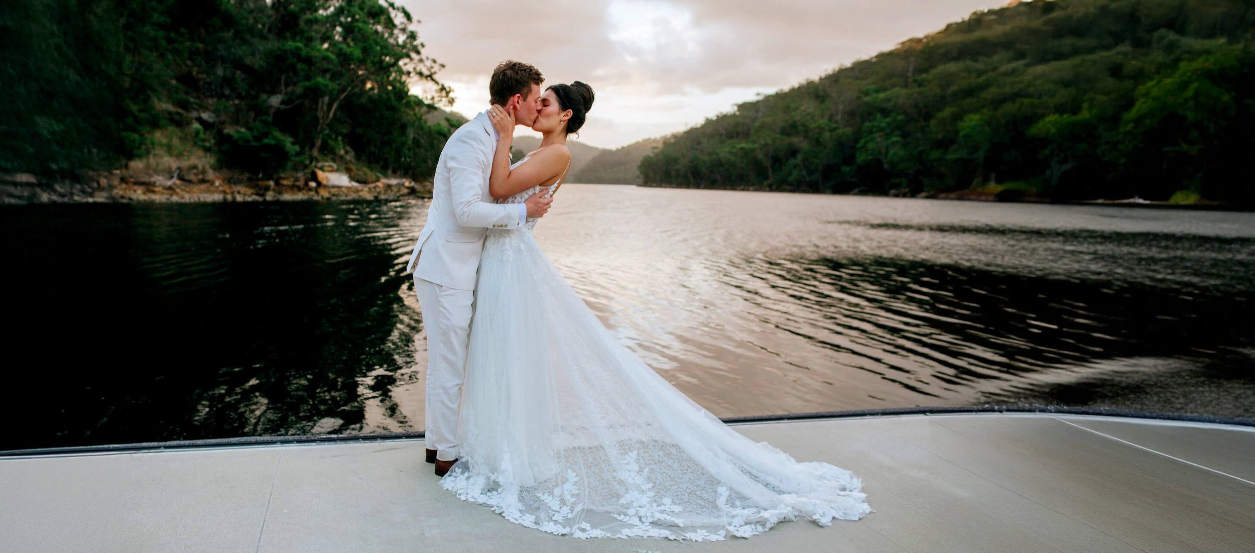 San Martin Akuna Bay | Sydney Waterfront Wedding Venue