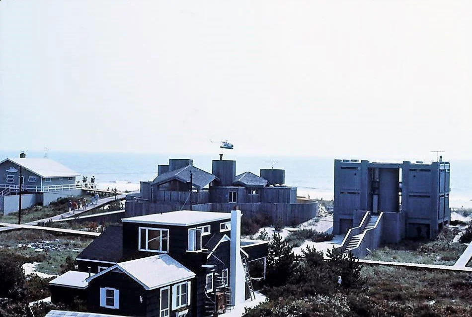 The Earl Combs designed/ Steve Ostrow/ Paul Bernstein home Est. 1970’s ...