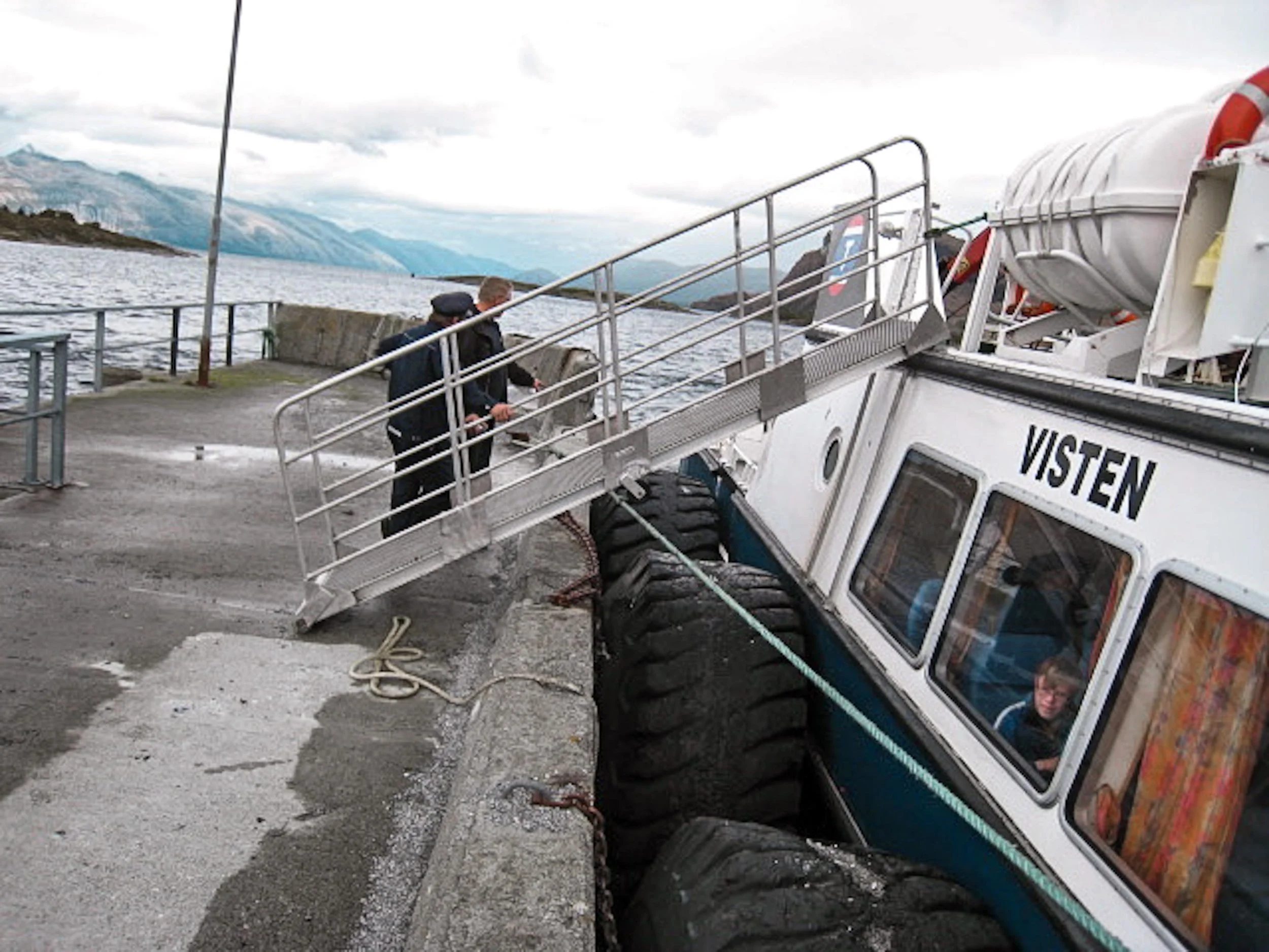 Reisetips! Rundtur med hurtigbåt i Ville Visten - Reis Nordland