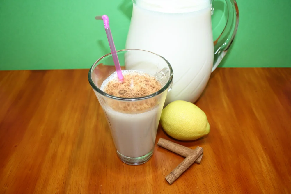 Leche con canela y limón | Cocinando a mi manera