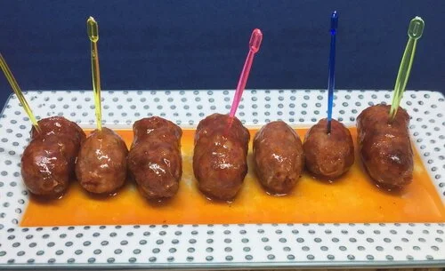 Chorizos con cebolla a la cerveza | Cocinando a mi manera