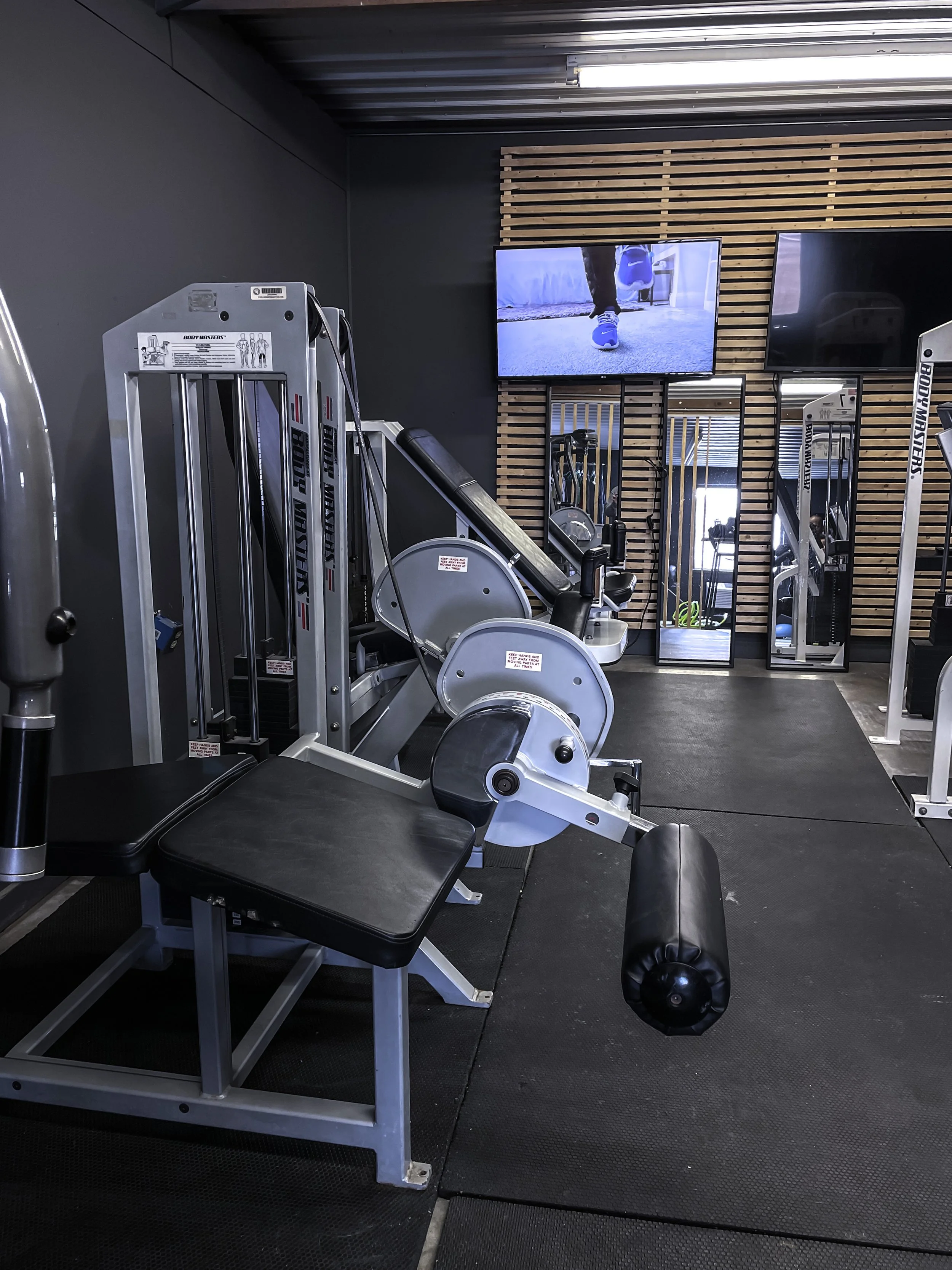 Gallery 2 — SOLID THE BRAND