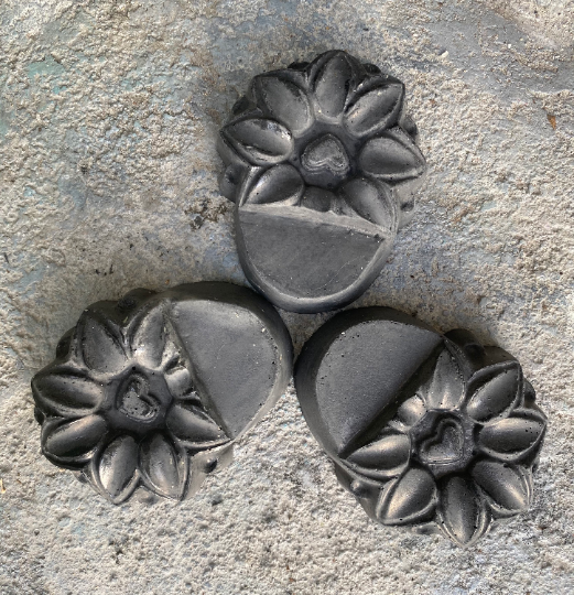 Grasshopper Edging Stone, Lawn Retainer | Backyard Stone Art