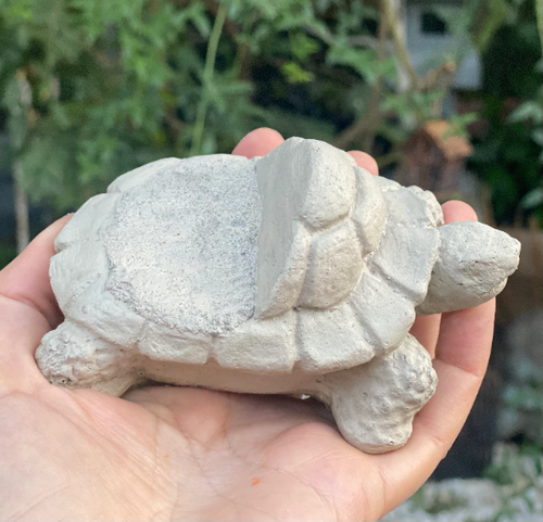 Crab shaped Planter Feet, Planter elevator improve airflow, drainage ...