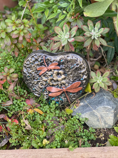 Large Dragonfly Lily Pad Stepping Stone | Backyard Stone Art