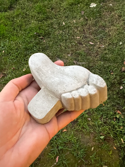 Strawberry Shaped Planter Feet, set of 3 or 4, concrete pot holders ...