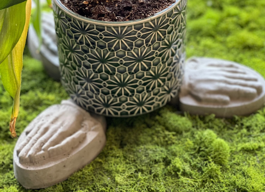 Butterfly planter feet, planter holders, set of three or four, concrete ...