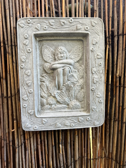 Bas-Relief Horse's Heart Head Plaque, Concrete Wall Art | Backyard ...