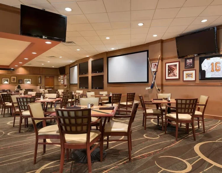 Embassy Suites Franklin Atrium — Self Walk