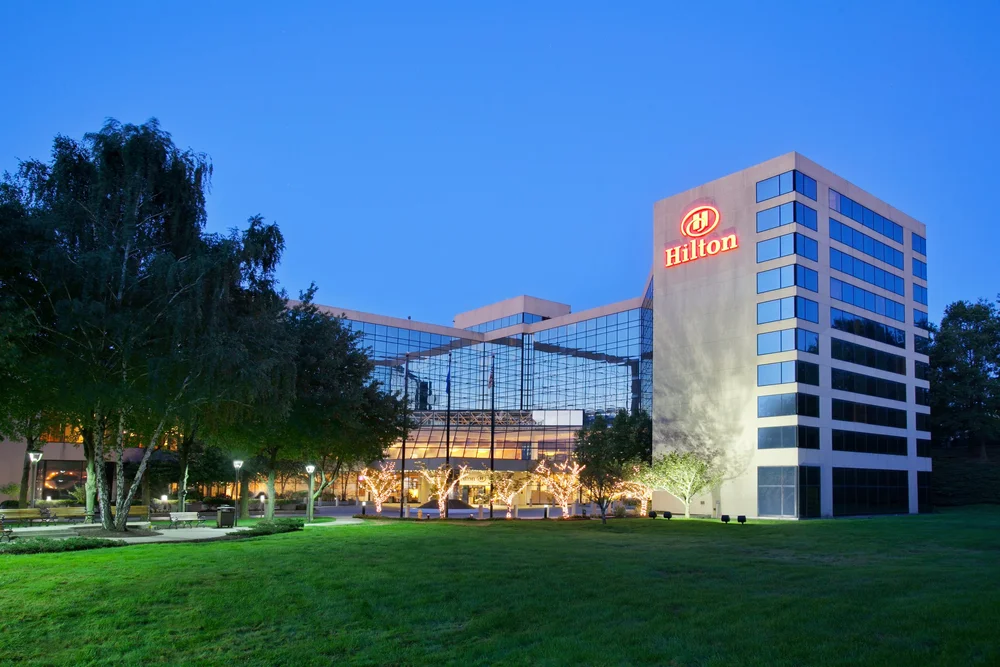 Hilton Stamford Atrium — Self Walk