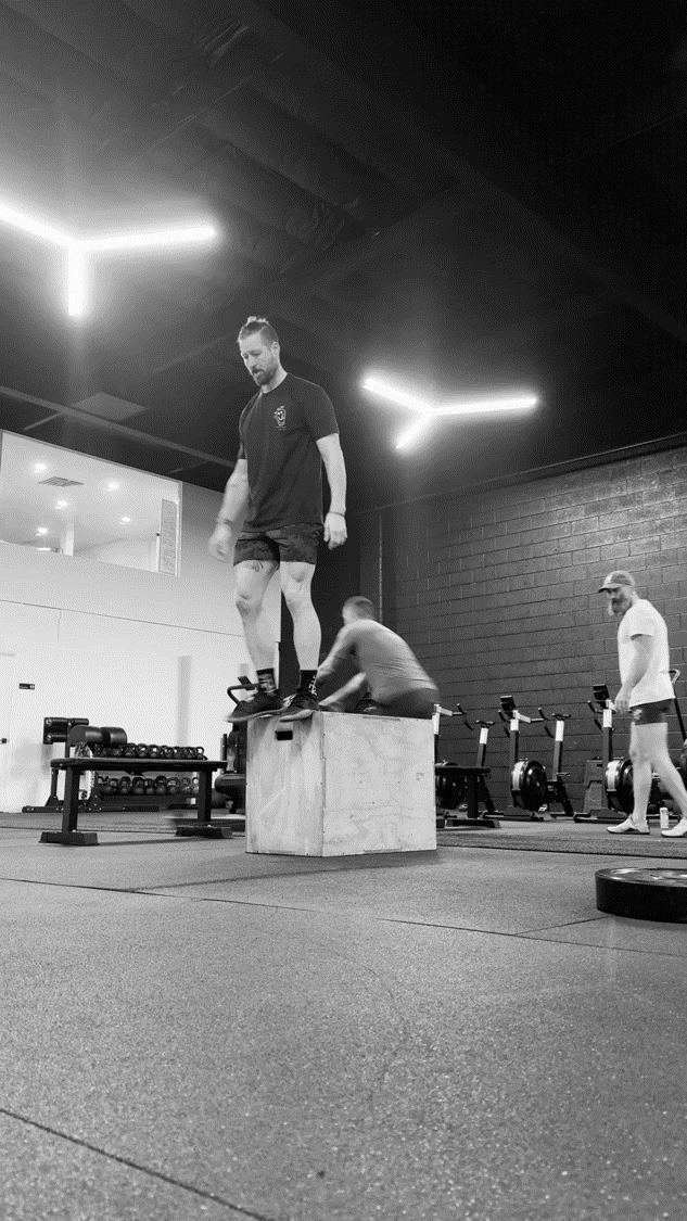 Single leg Depth Drop — We Are OLLIN