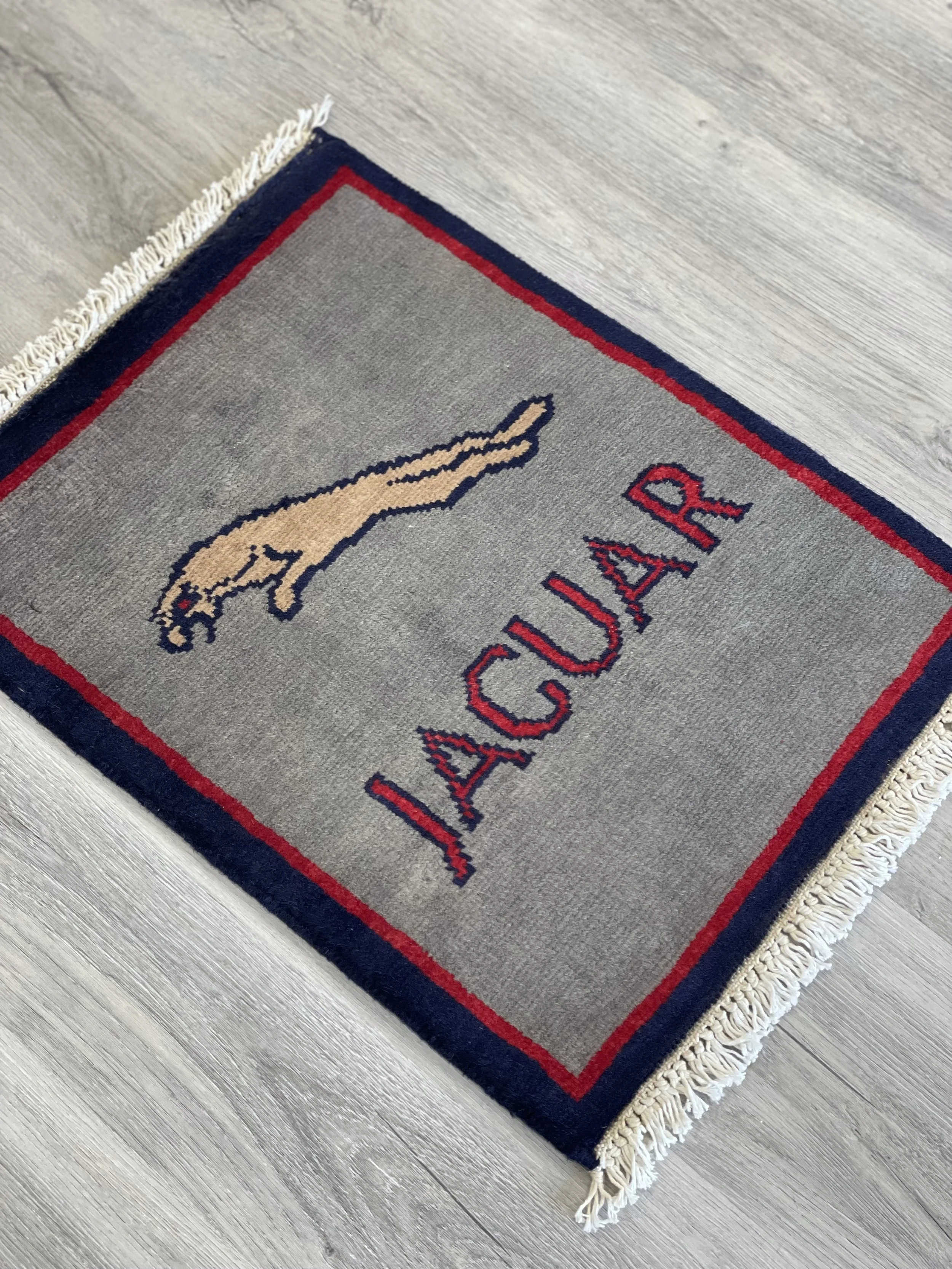 HANDMADE CUSTOM RUGS — Official Rug Plug