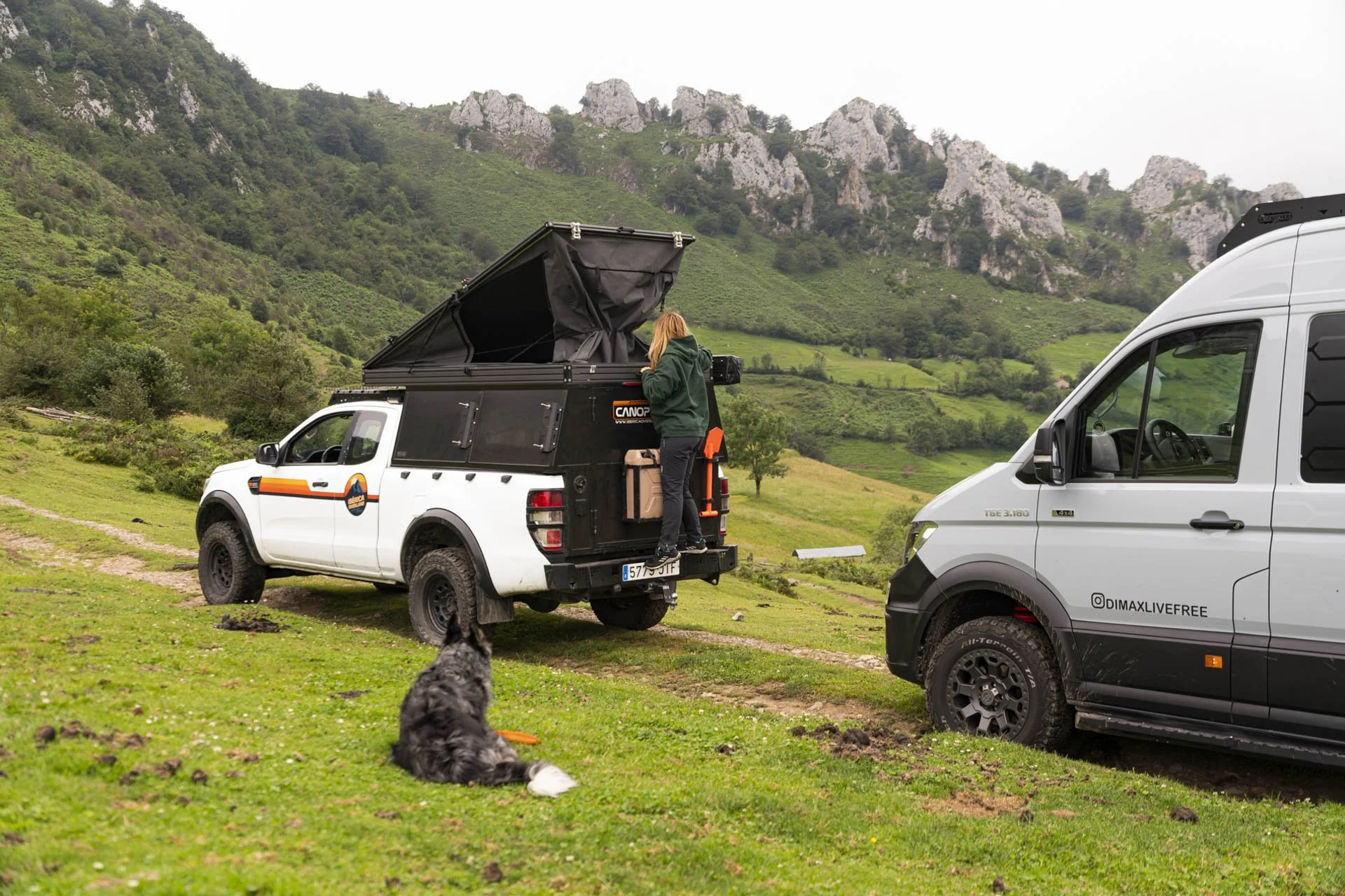 Tienda de techo vs. canopy camper — Iberica Overland